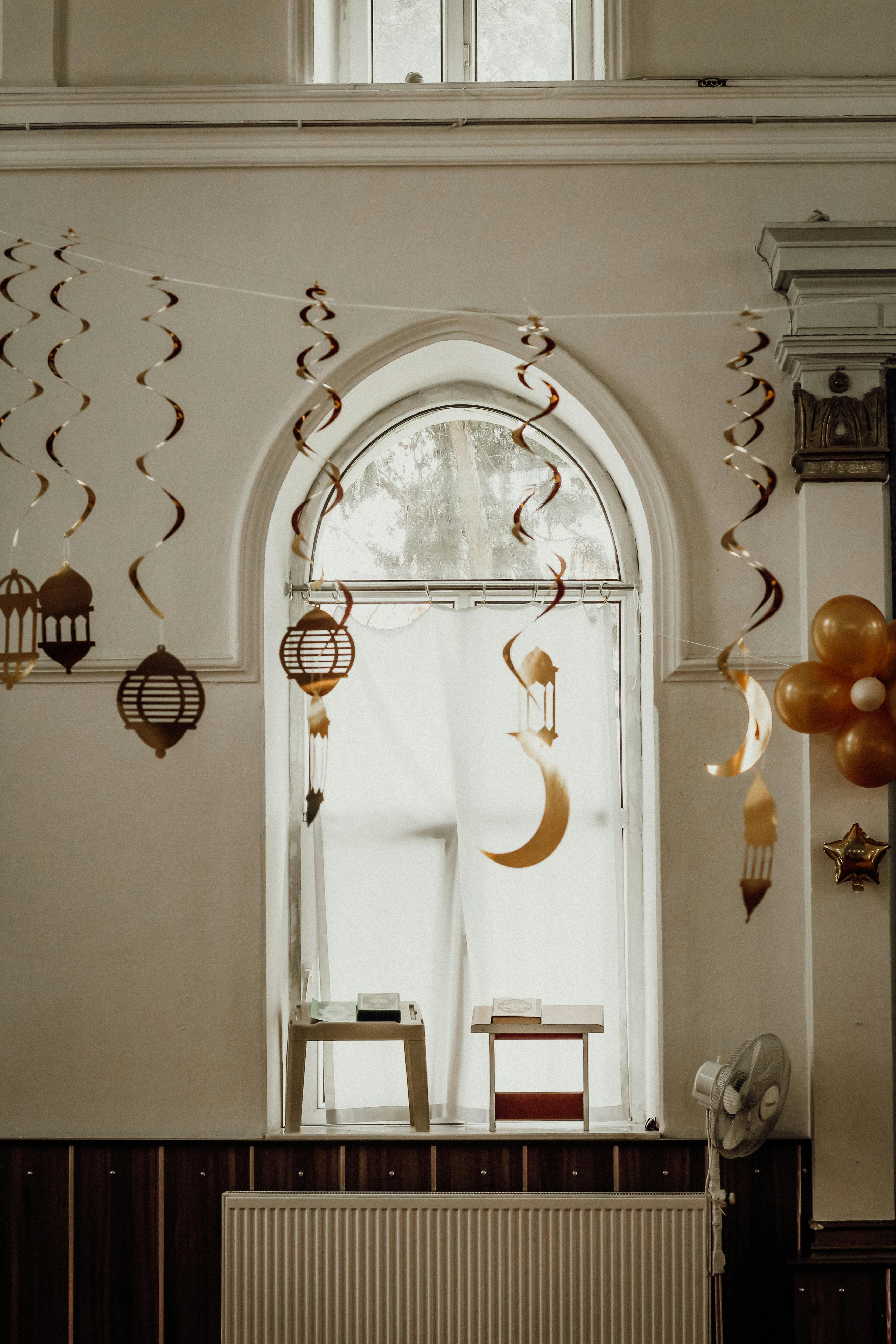 Hanging Ramadan Lanterns Photos, Download The BEST Free Hanging Ramadan ...