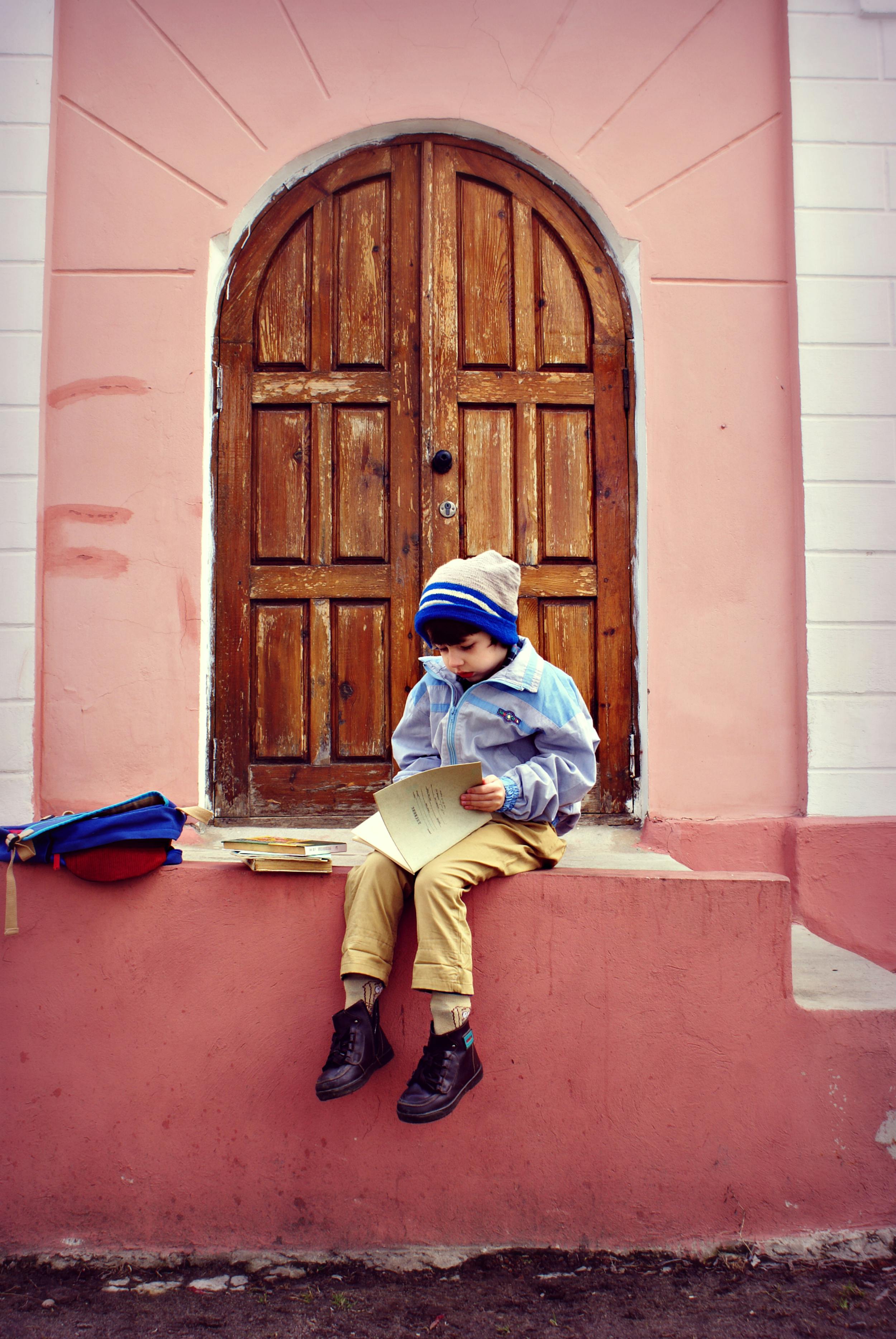 Group of Kids Sitting · Free Stock Photo