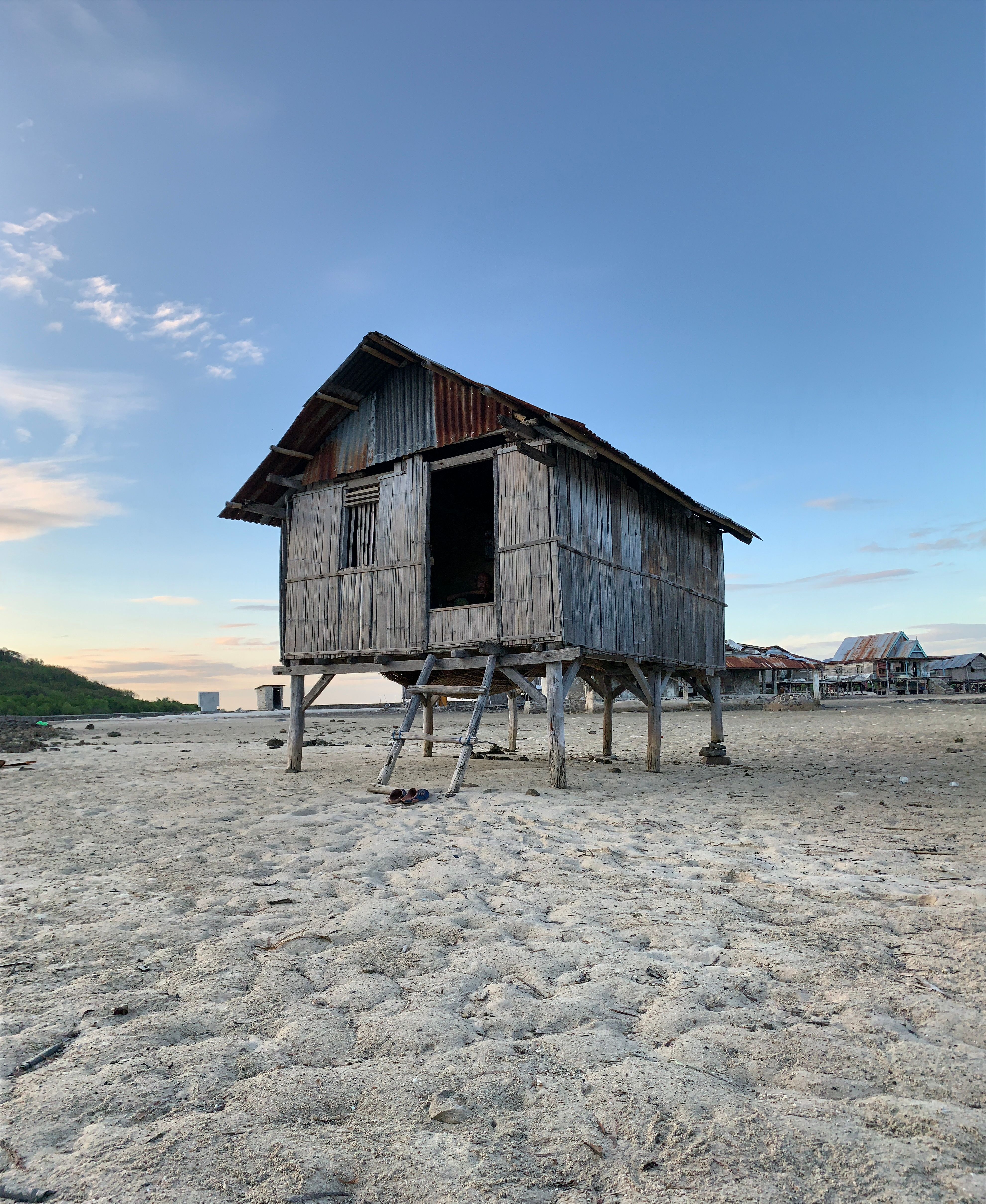 Wooden Hut in Seaside · Free Stock Photo