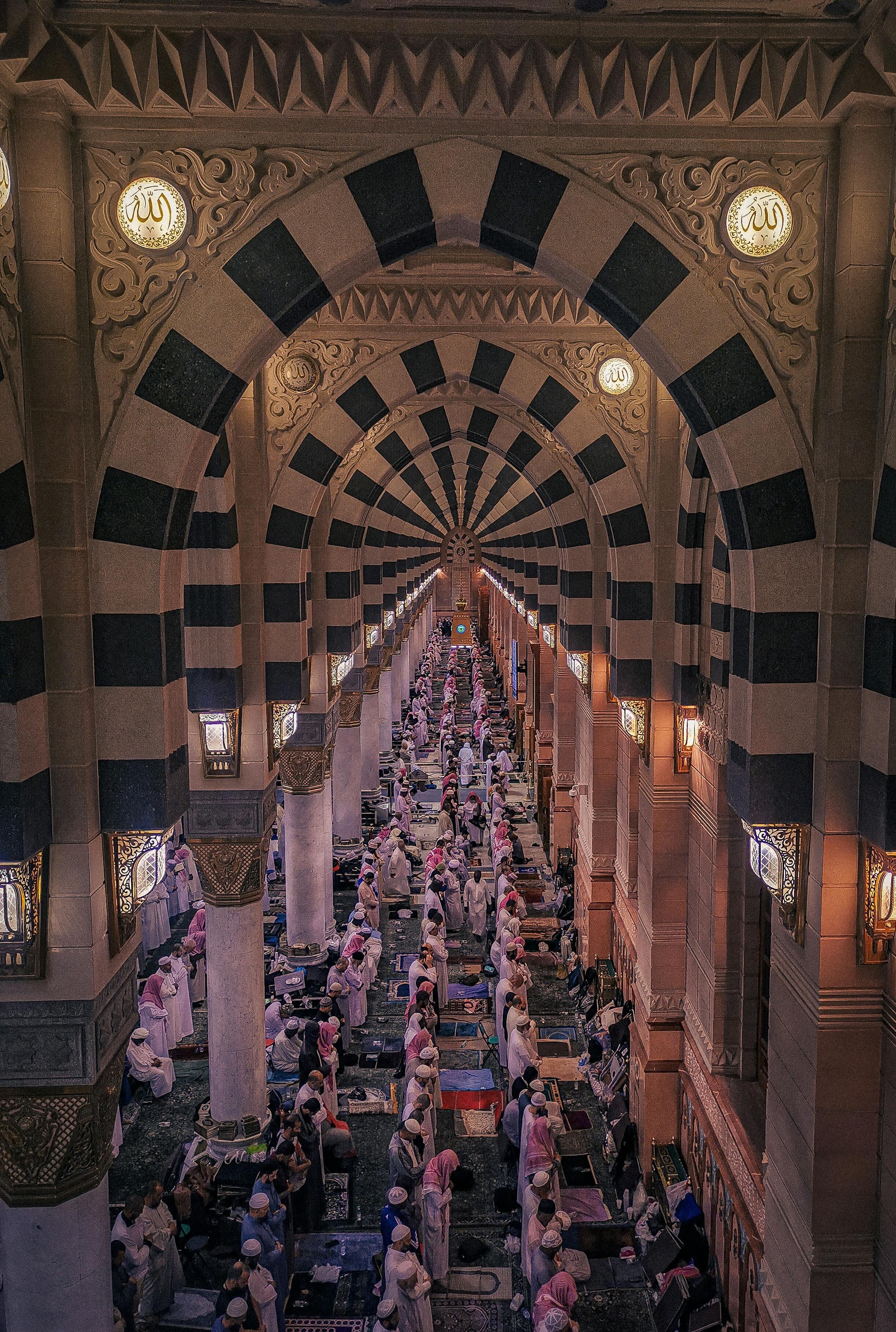 A Crowd at the Al-Kaba in Mecca, Saudi Arabia · Free Stock Photo