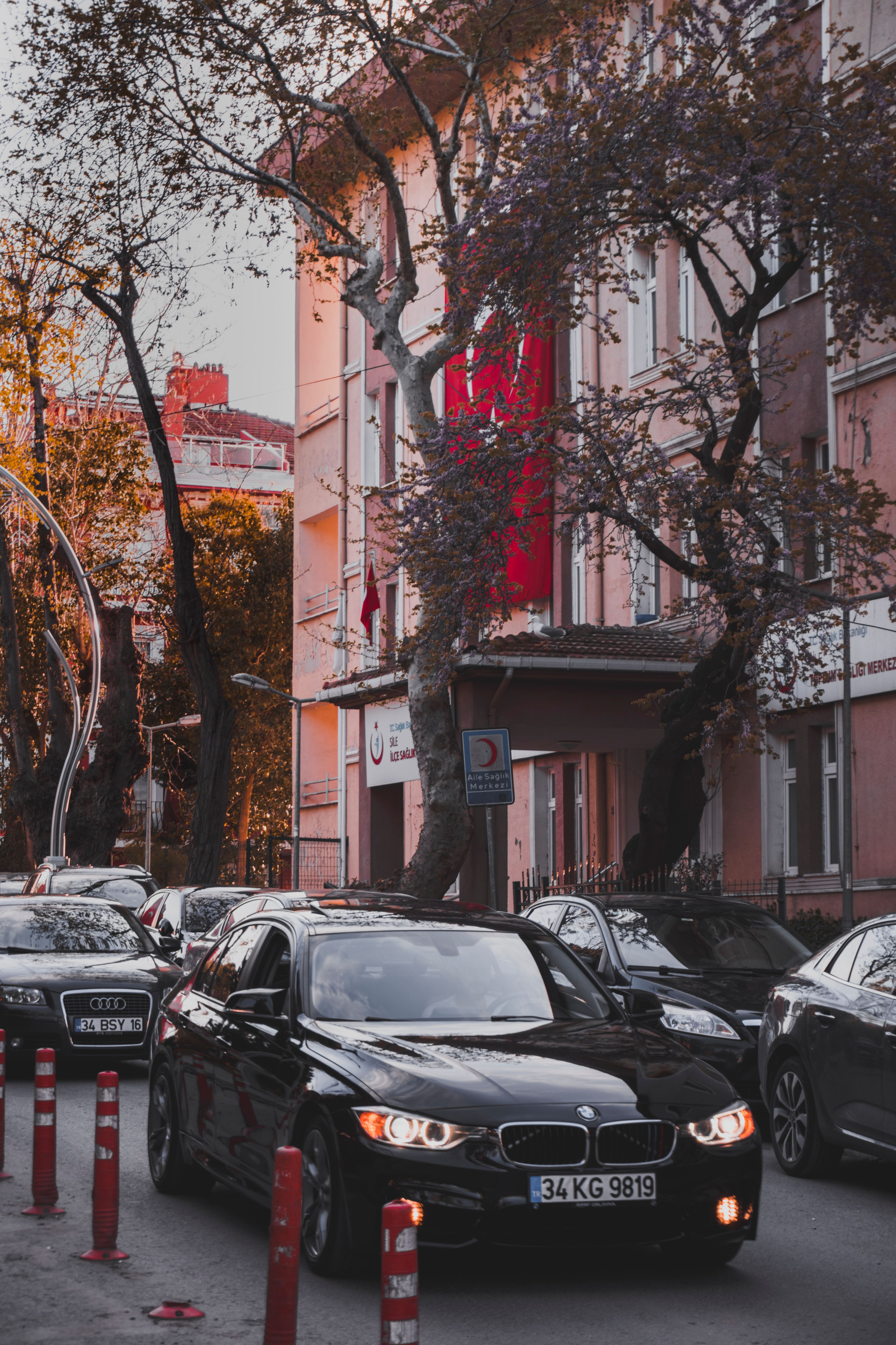 Cars on Street in City · Free Stock Photo