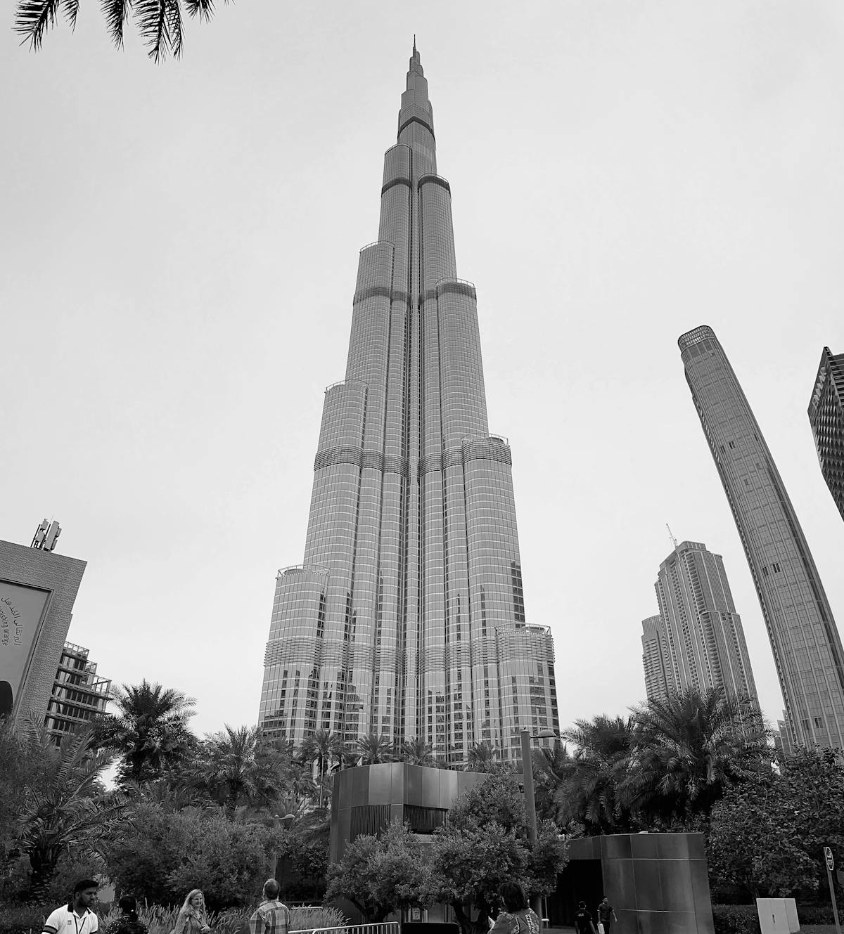 Monument Dubai Photos, Download The BEST Free Monument Dubai Stock ...