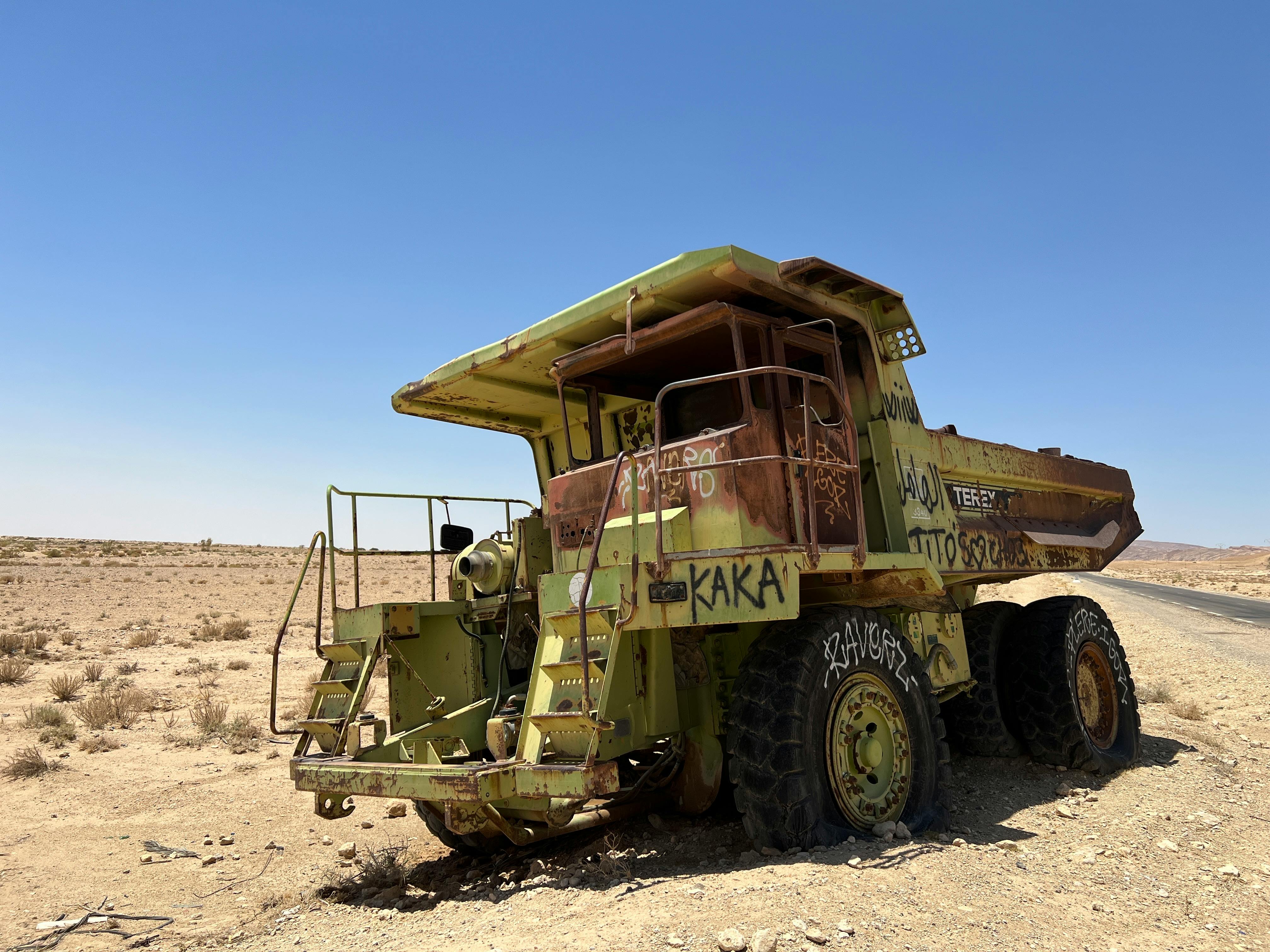 Dust around Crusher Machine · Free Stock Photo