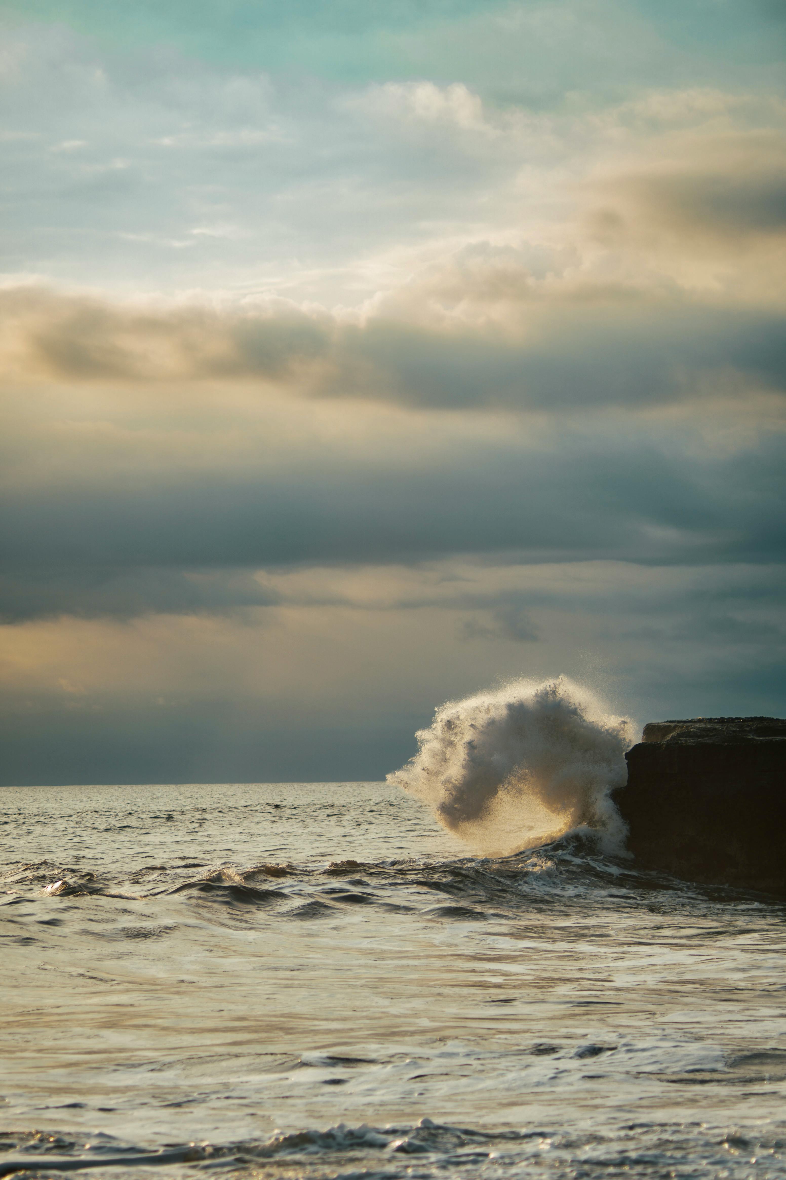 Wave Crushing on Sea Shore · Free Stock Photo