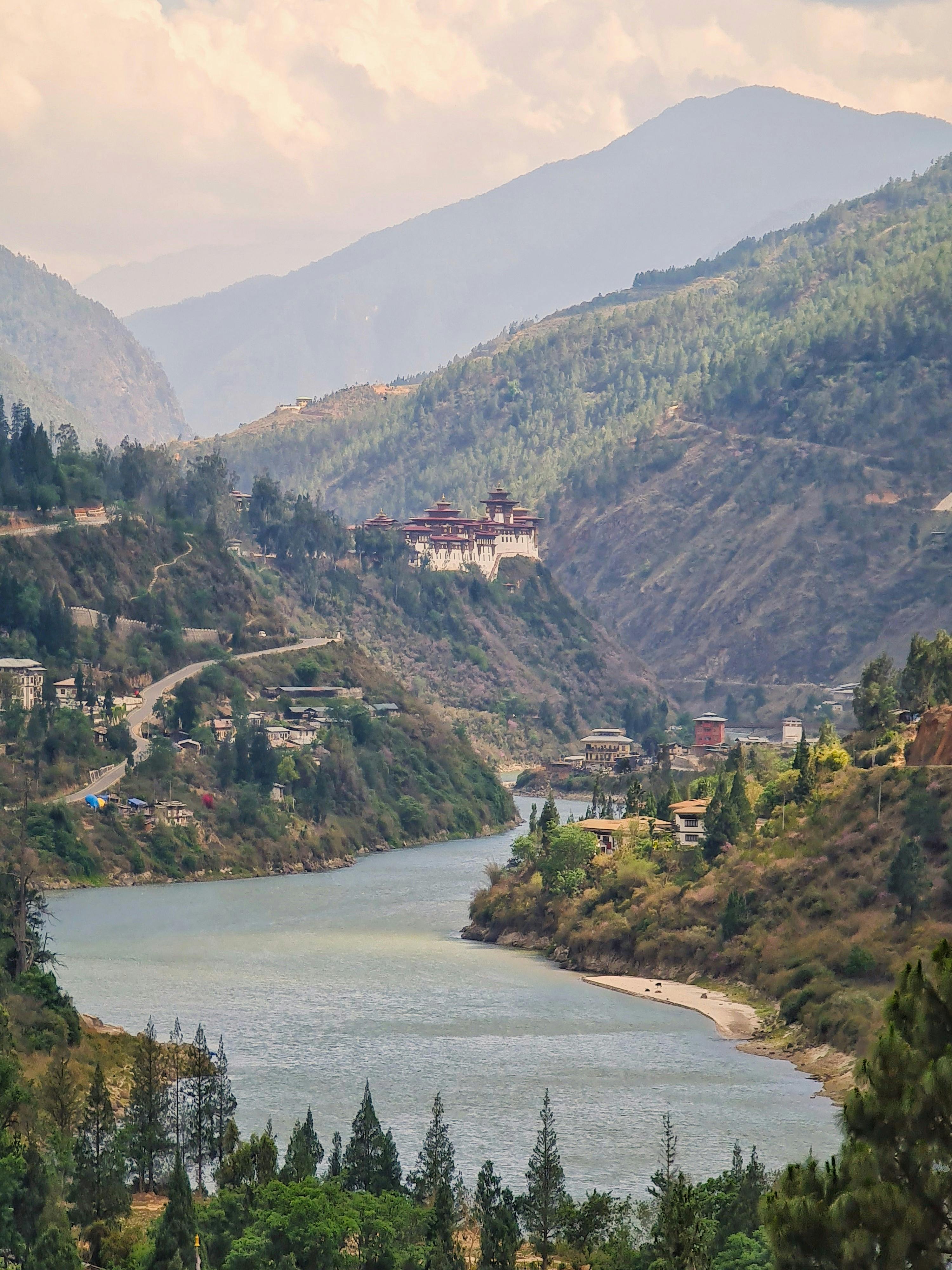 Landscape of the River and Wangdue Phodrang Dzong Monastery in Bhutan ...
