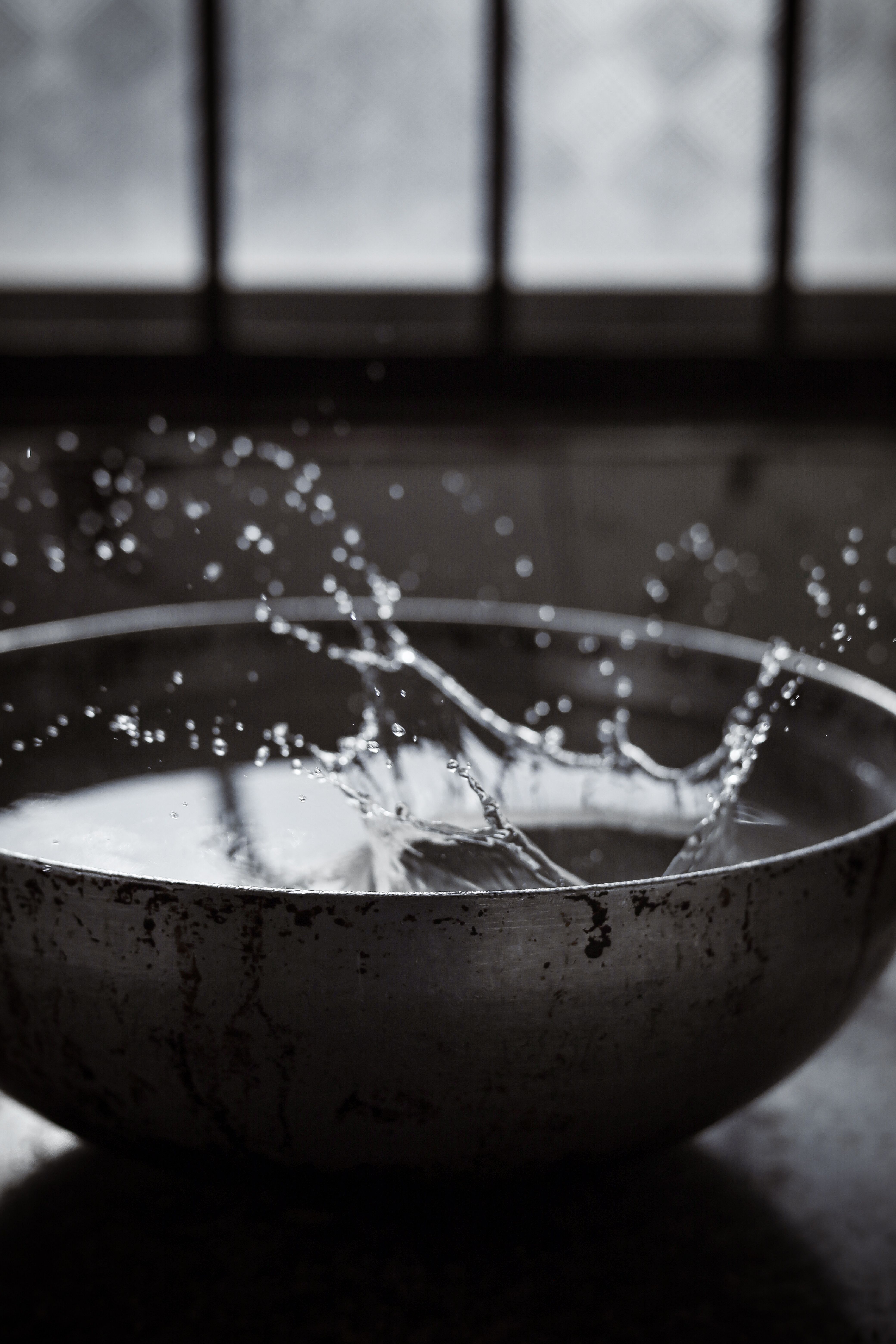 Splashing Water in Bowl · Free Stock Photo