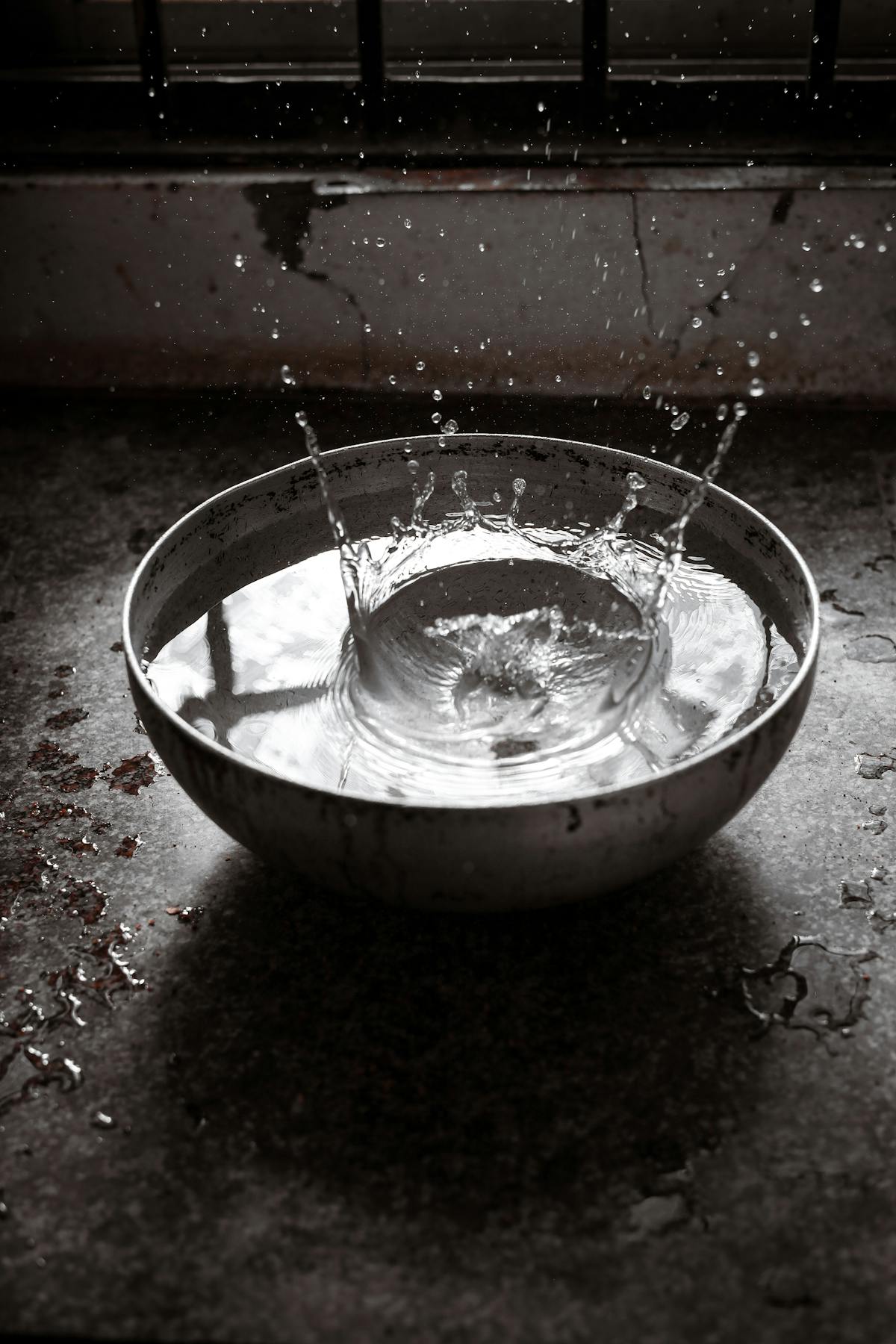 Bowl Splash Photos, Download The BEST Free Bowl Splash Stock Photos ...