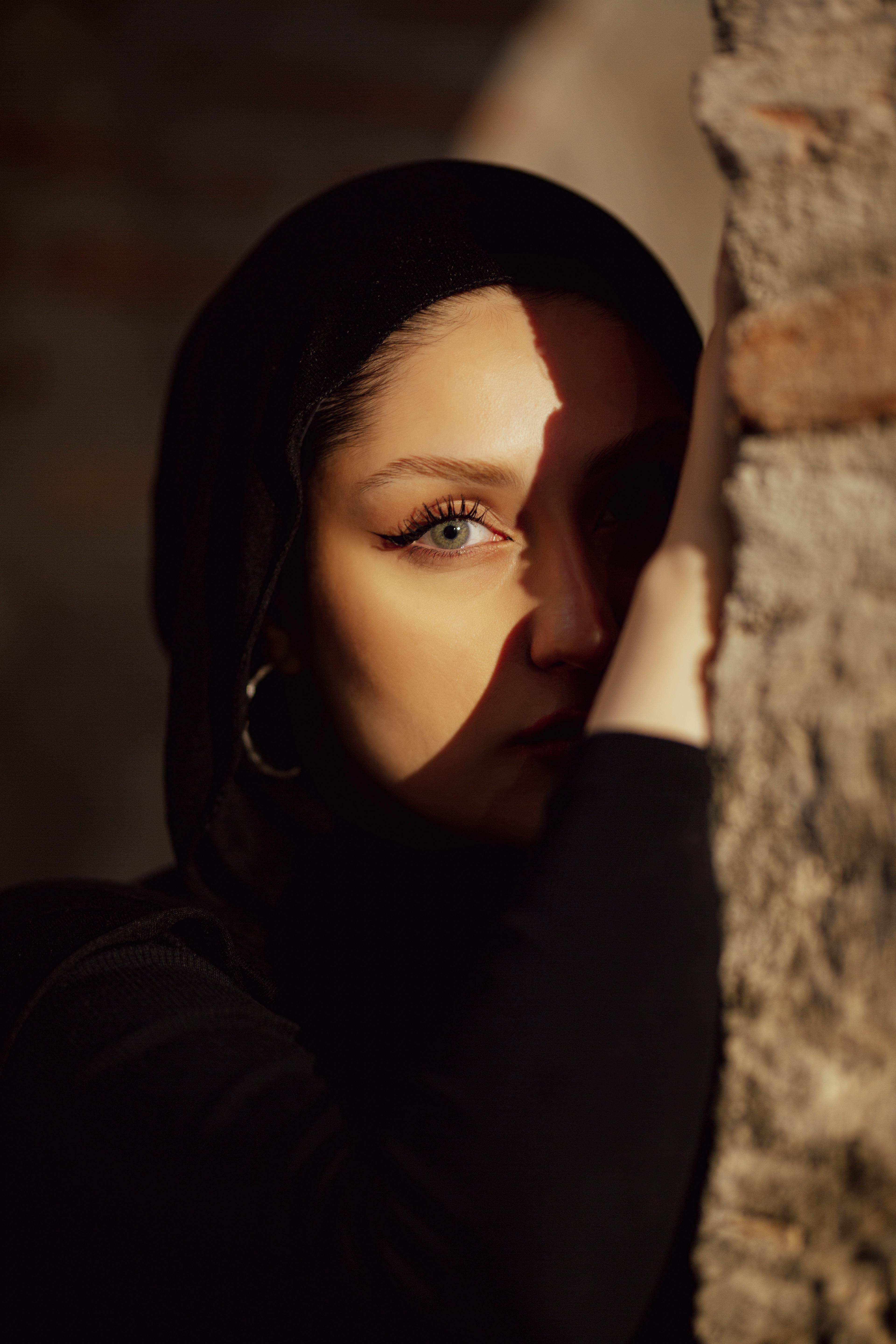 Sunlit Face of Woman · Free Stock Photo