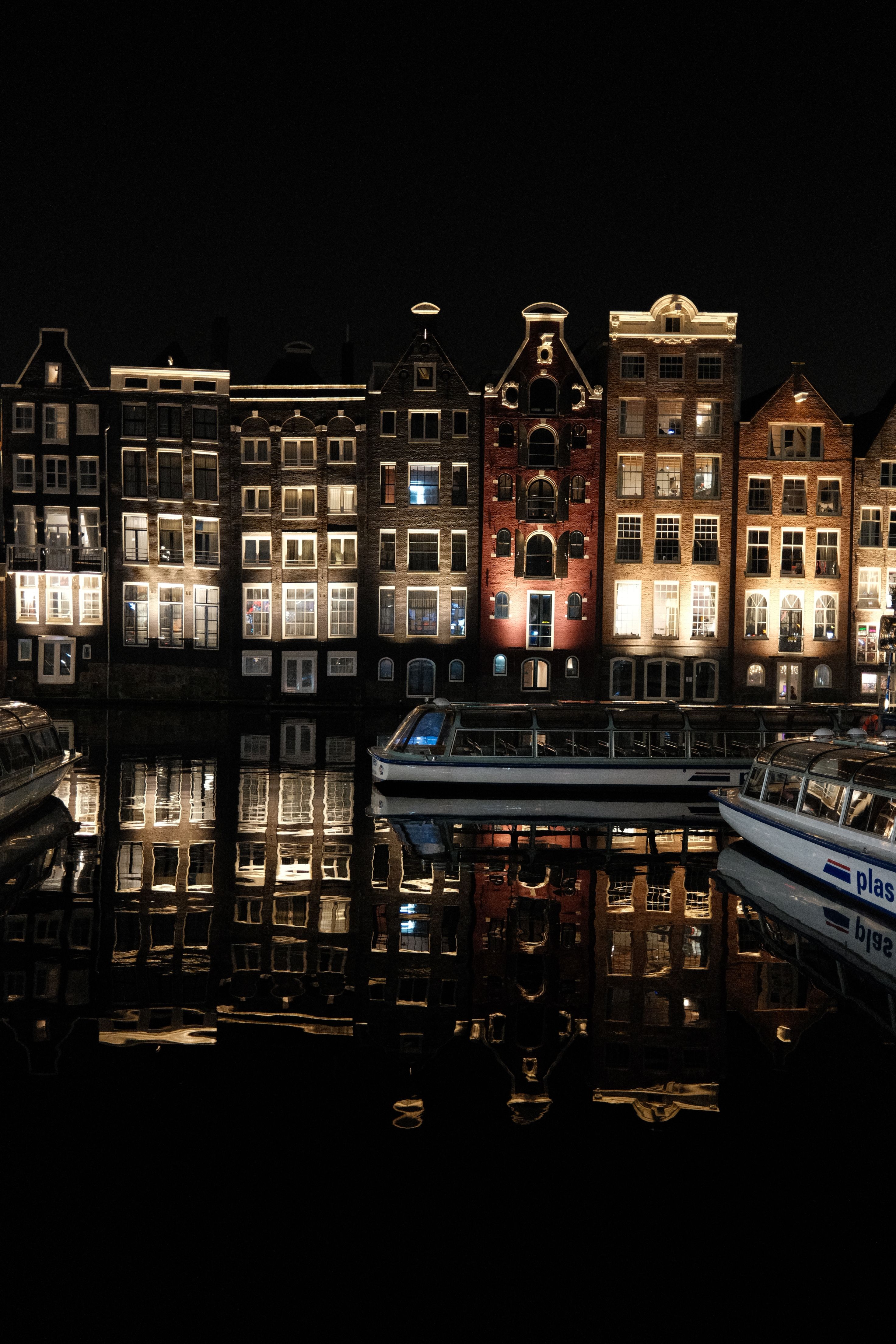 Photos For Beautiful Places At Night Photos, Download The BEST Free ...