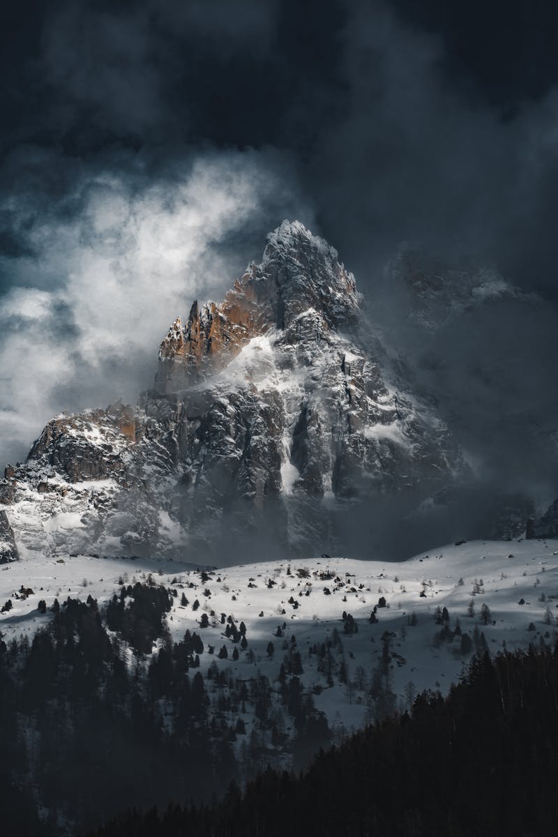 Horror Mountain Photos, Download The BEST Free Horror Mountain Stock ...