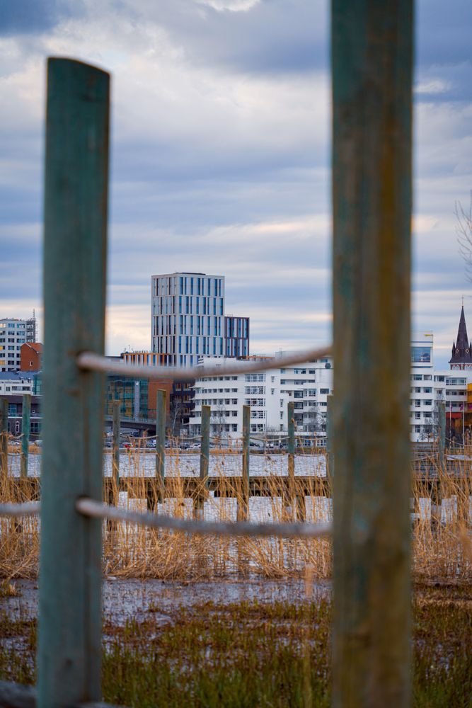 Buildings In The Background Photos, Download The BEST Free Buildings In ...