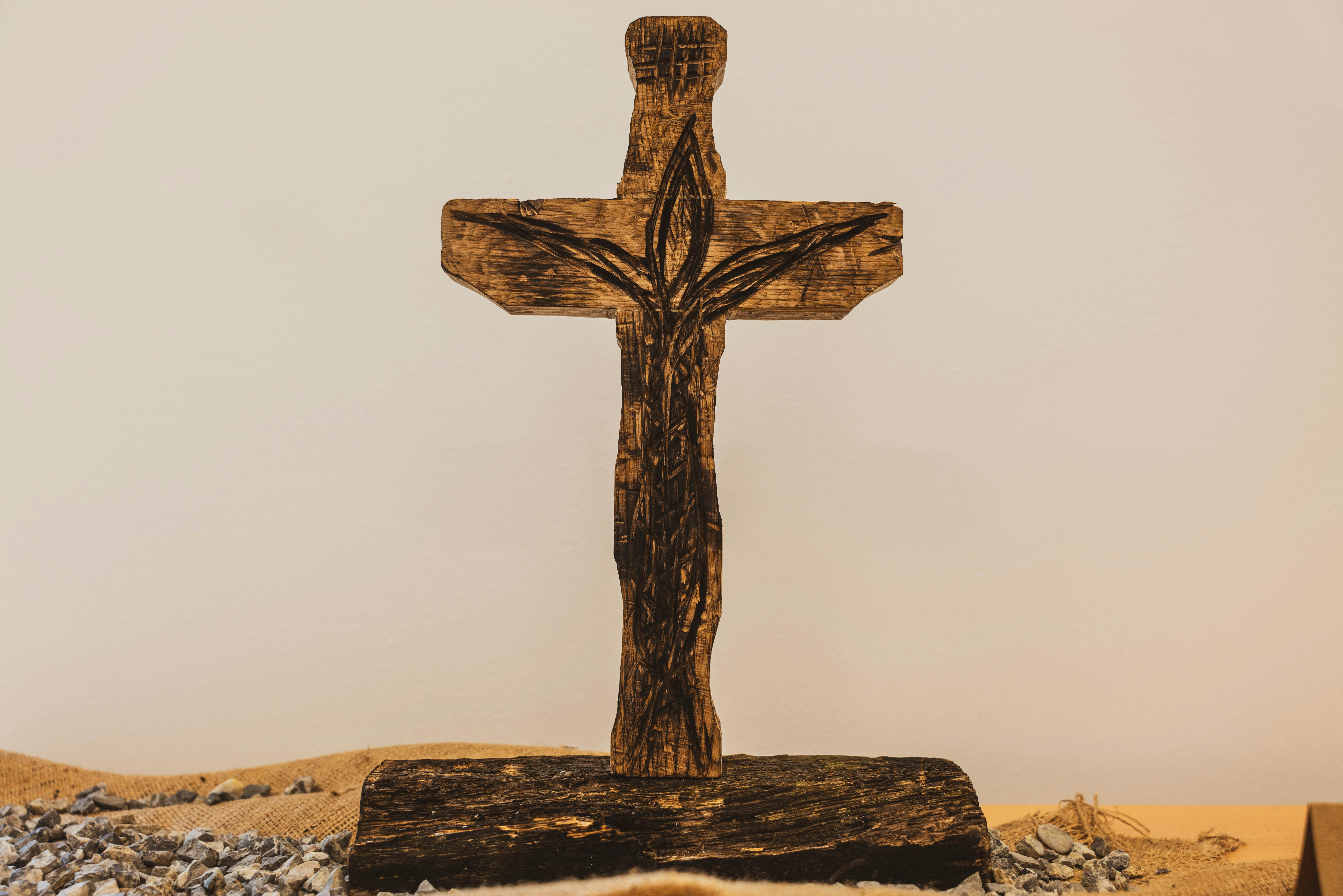 A Cross on an Exhibition in a Museum · Free Stock Photo