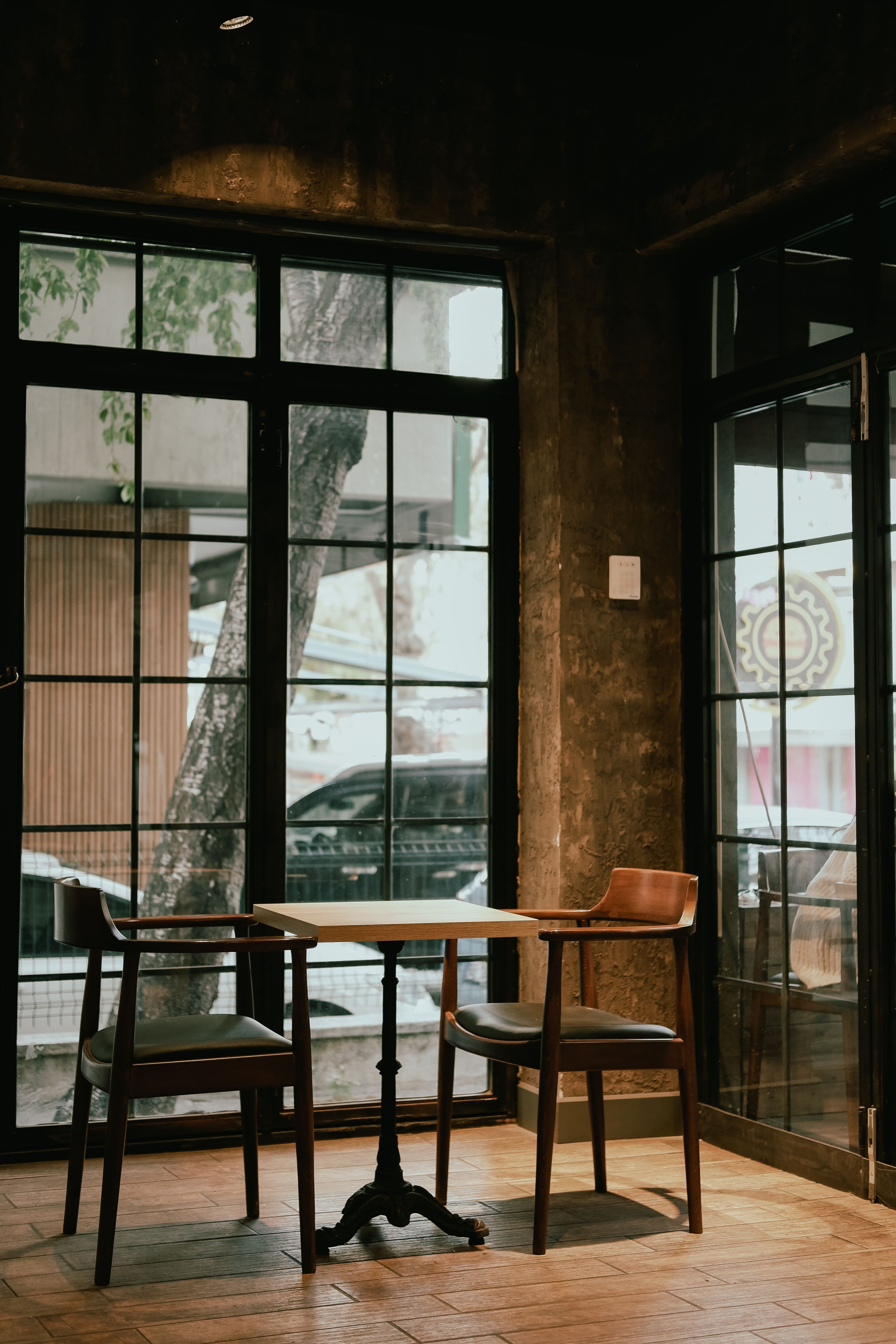 Vintage Designed Cafe · Free Stock Photo