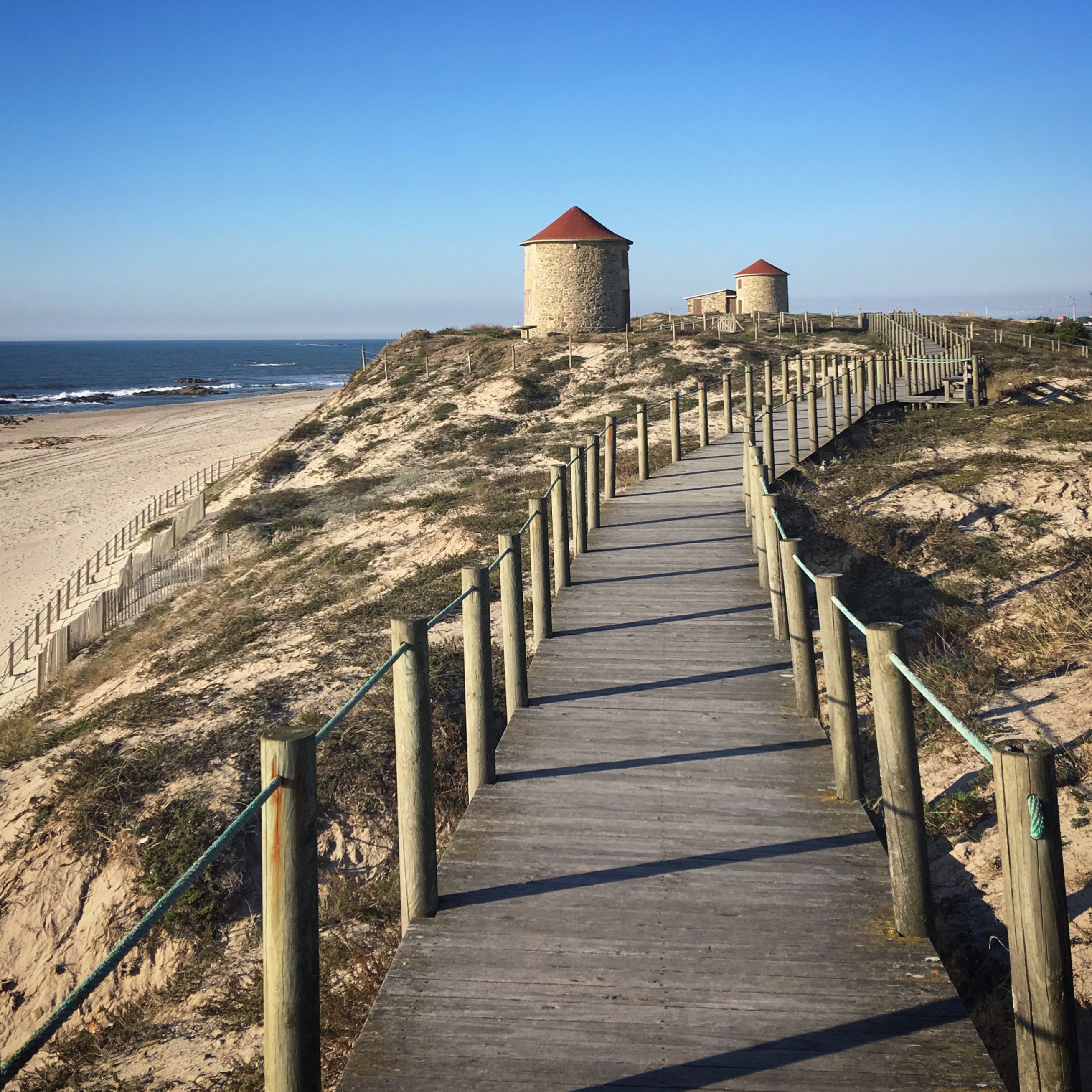 Boardwalk along Beach · Free Stock Photo