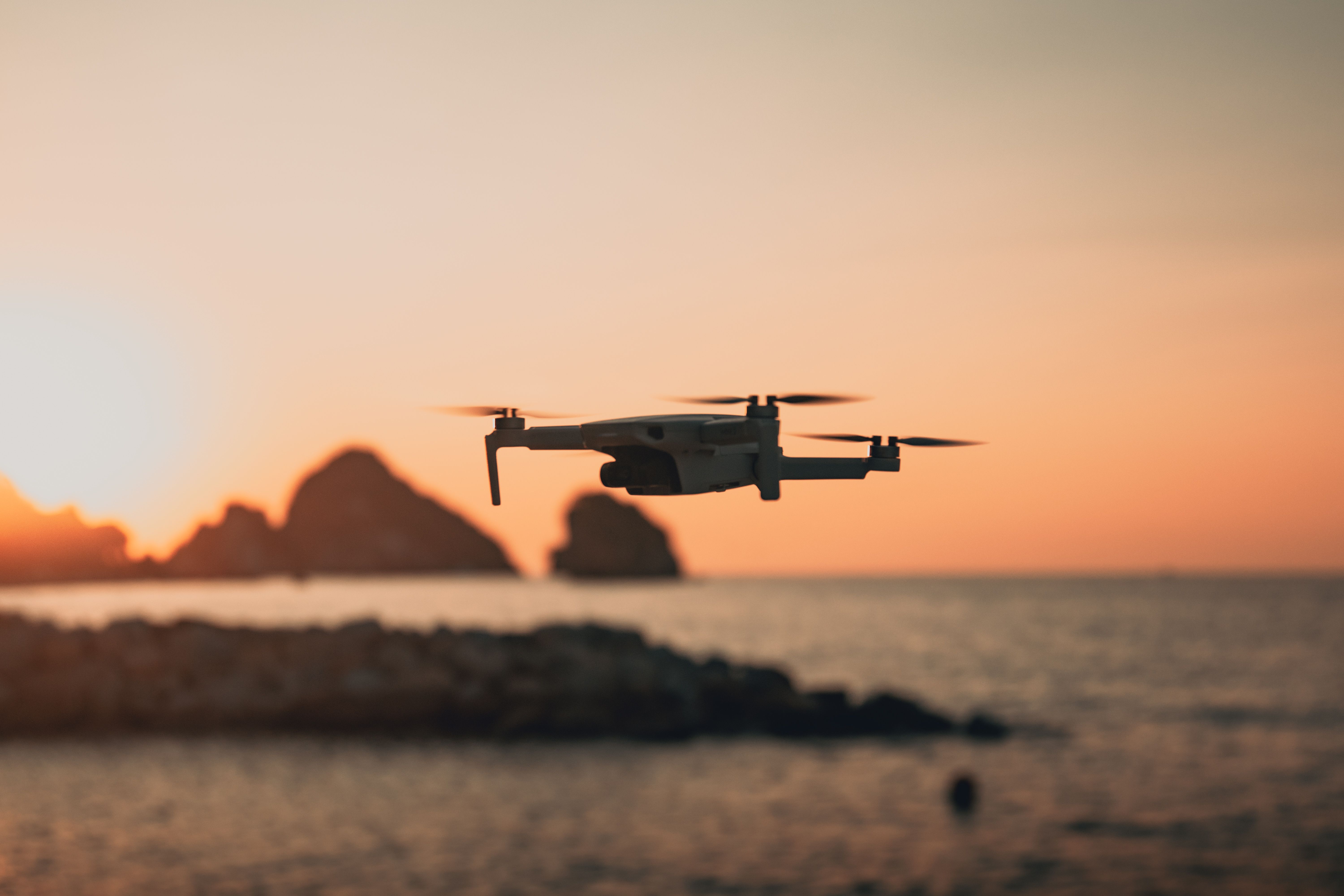 Drone Up Turning Photos, Download The BEST Free Drone Up Turning Stock ...