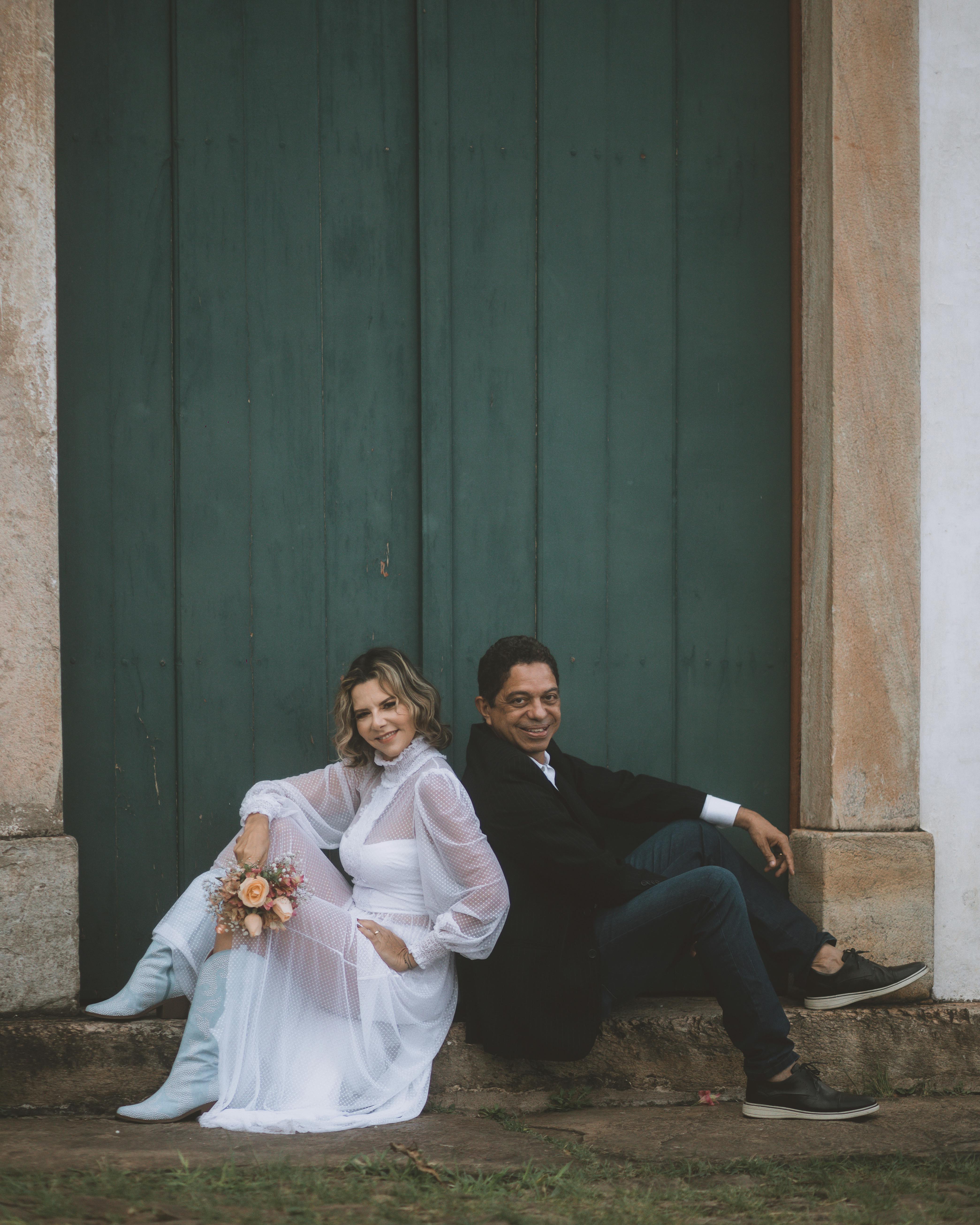 Bride Seated Photos, Download The BEST Free Bride Seated Stock Photos ...