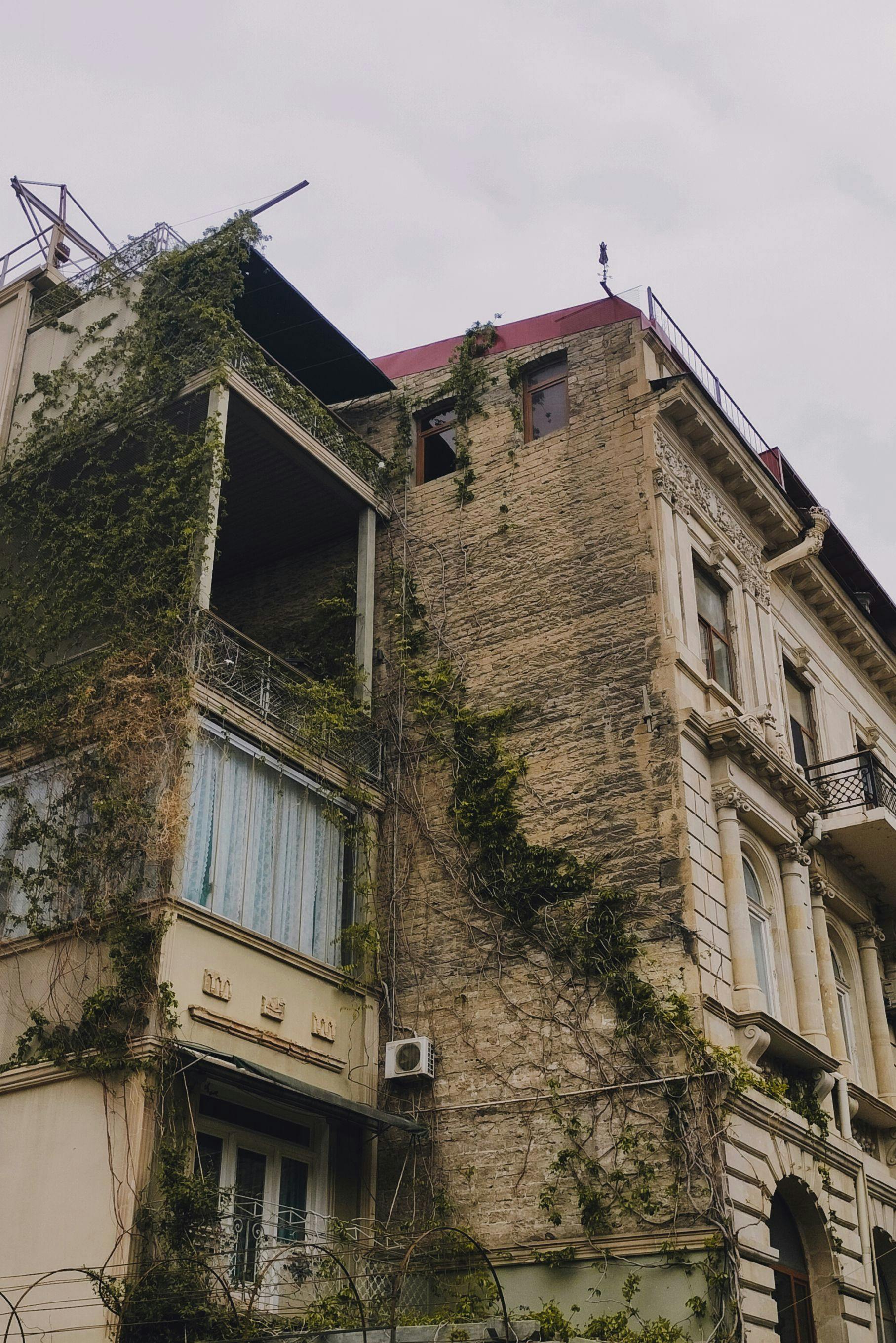 Vintage Residential Building Wall · Free Stock Photo