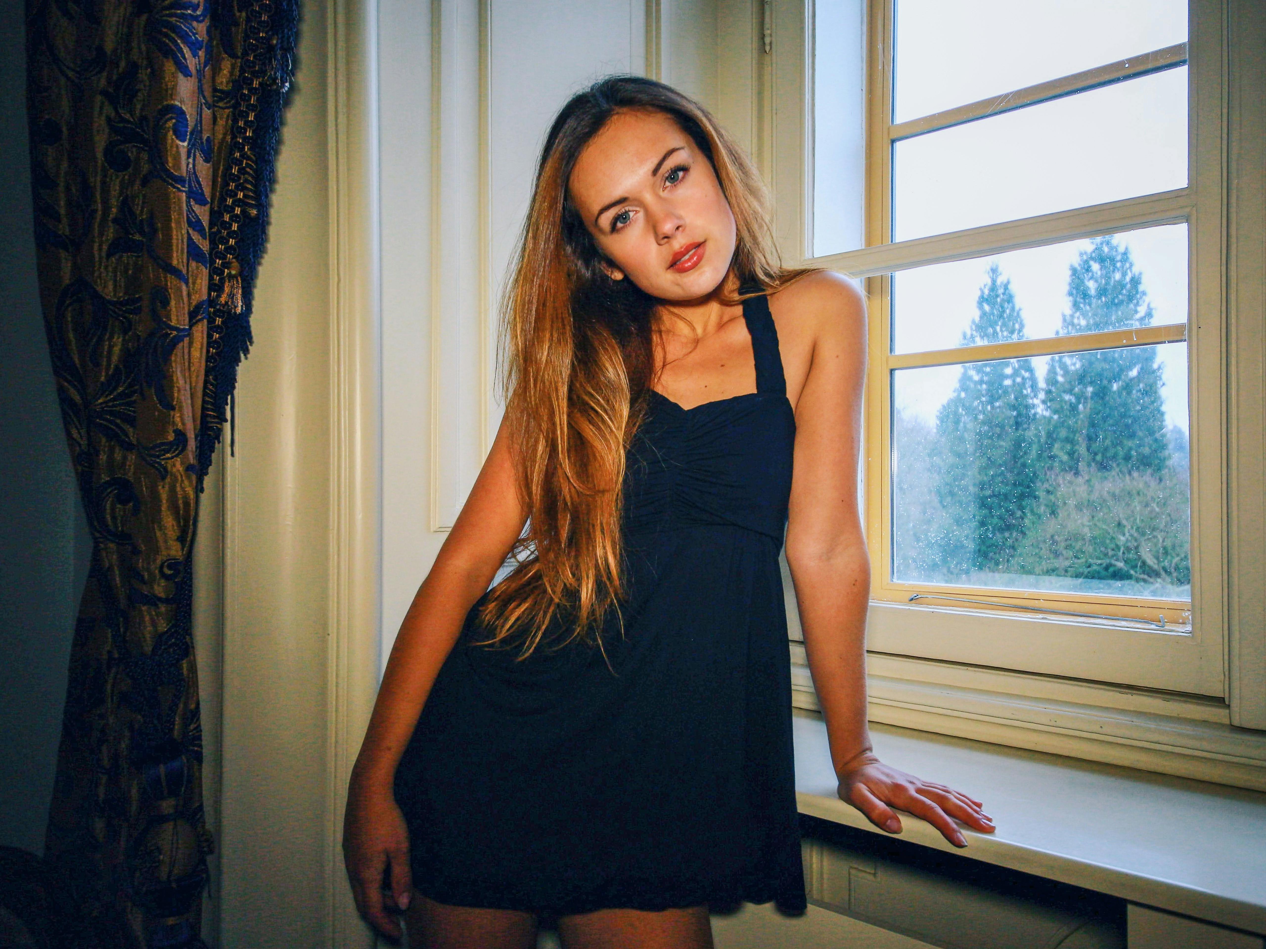 Model in Nightie · Free Stock Photo