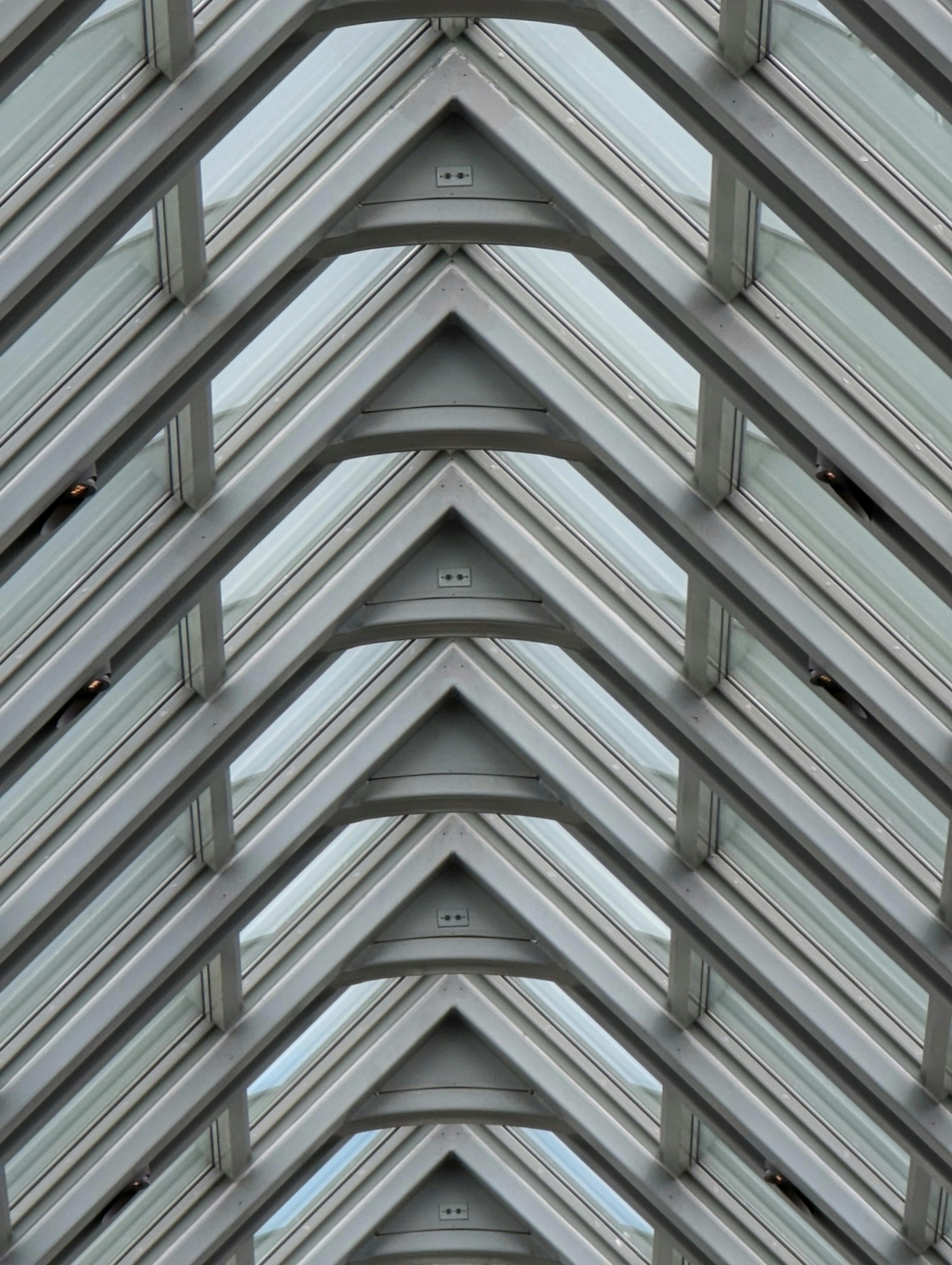 Window of geometrical shaped walls in dark building · Free Stock Photo