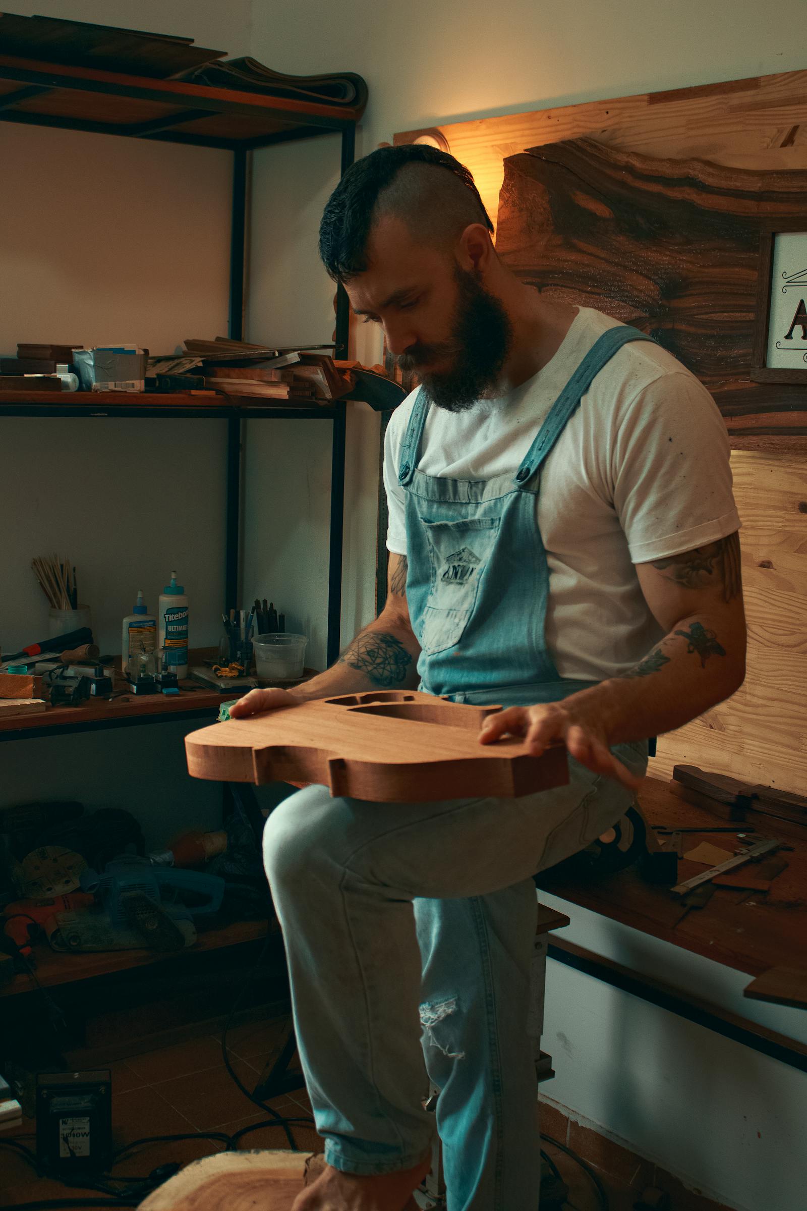 Man At Work Photos, Download The BEST Free Man At Work Stock Photos ...