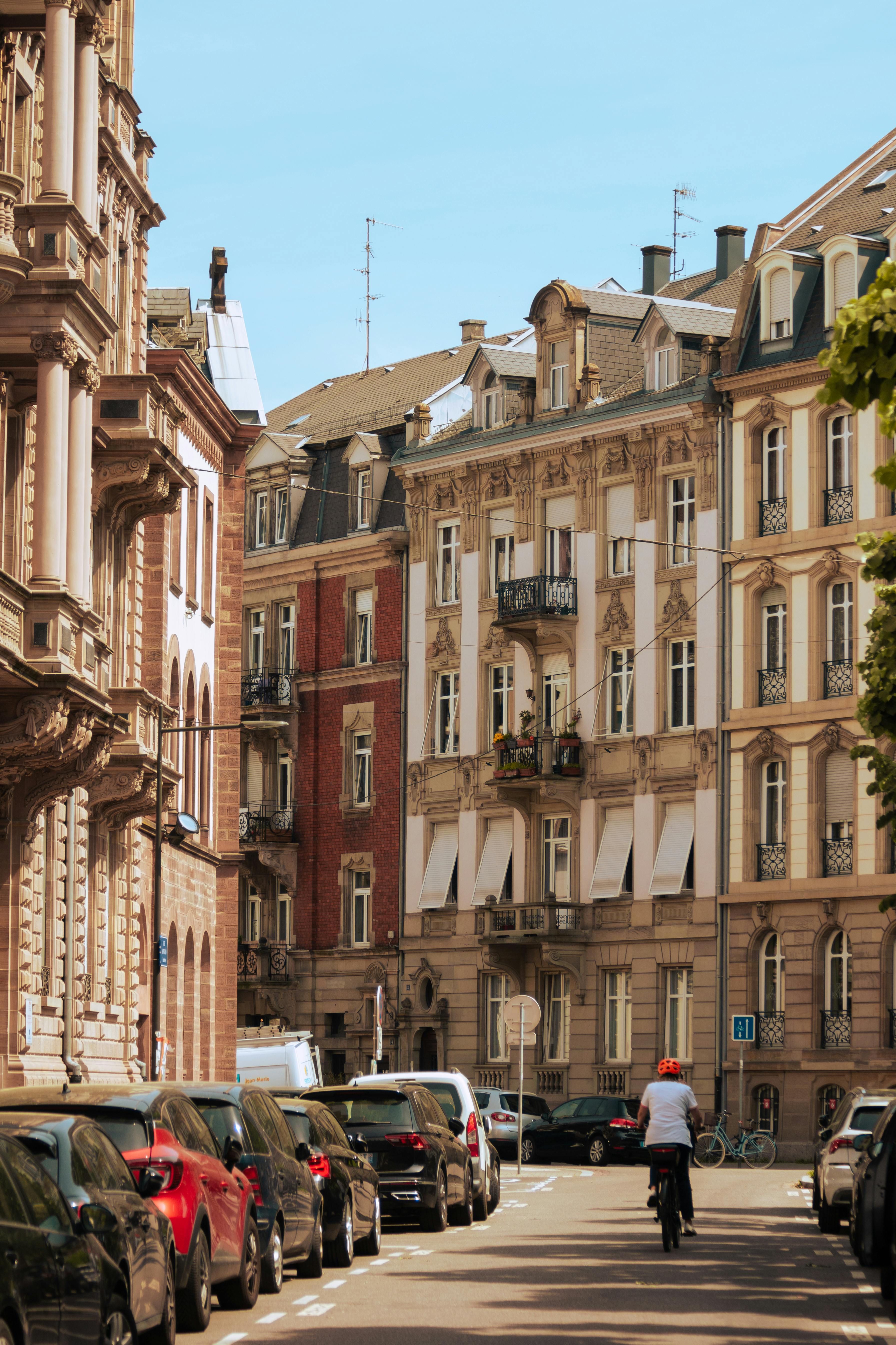 Milwaukee Inner City Residential Photos, Download The BEST Free ...