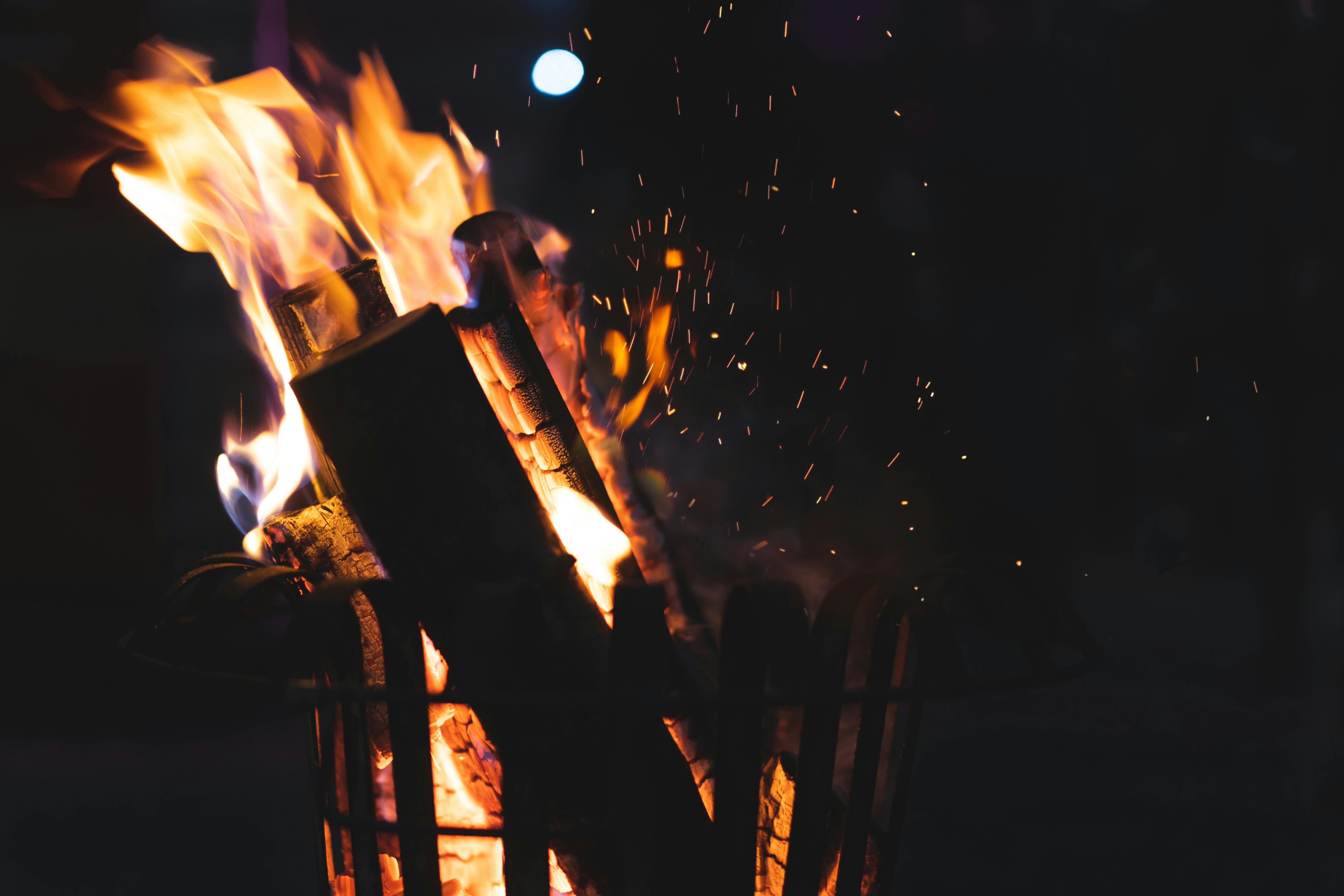 Bonfire · Free Stock Photo