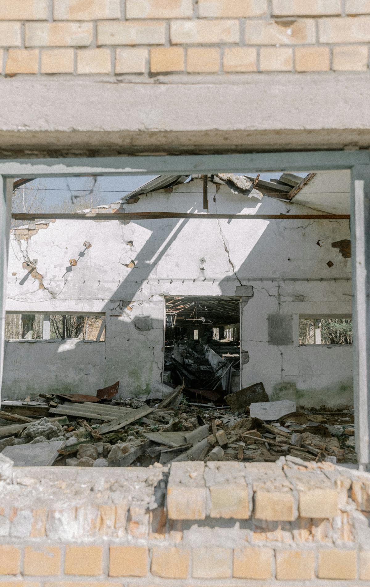 Building Rubble Photos, Download The BEST Free Building Rubble Stock ...