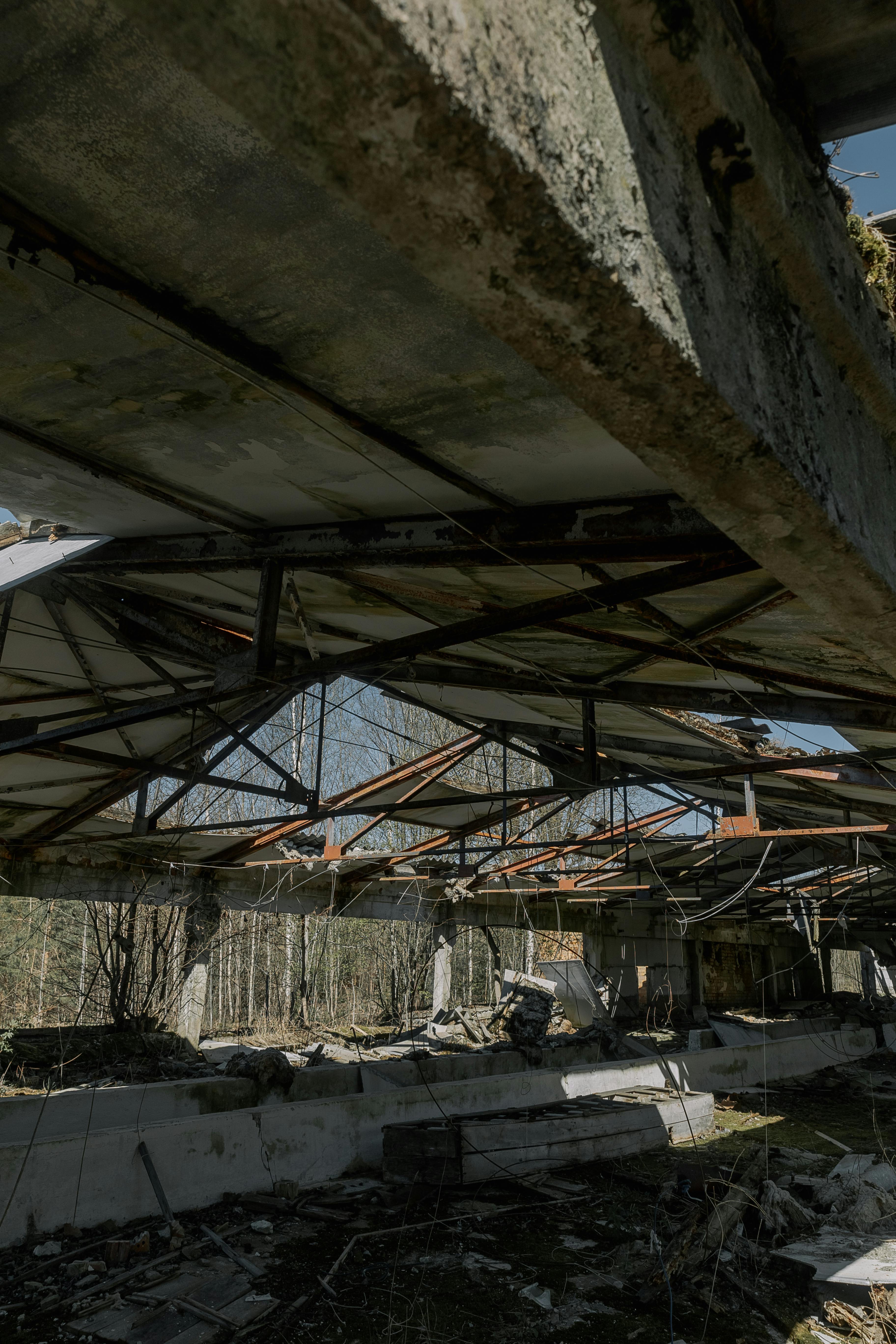 Destroyed Building Interior · Free Stock Photo