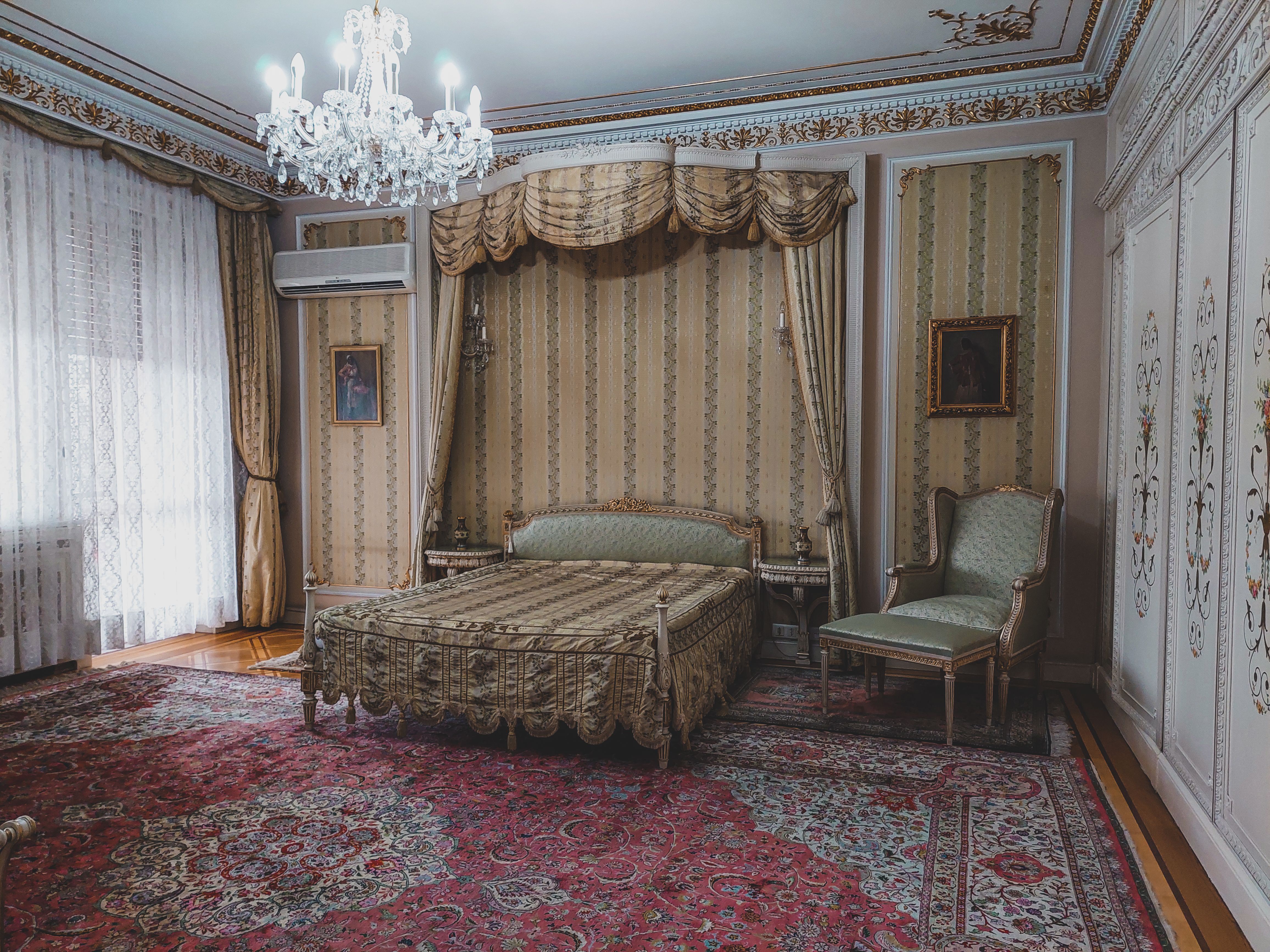 Bedroom in Ceausescu Residence in Bucharest · Free Stock Photo
