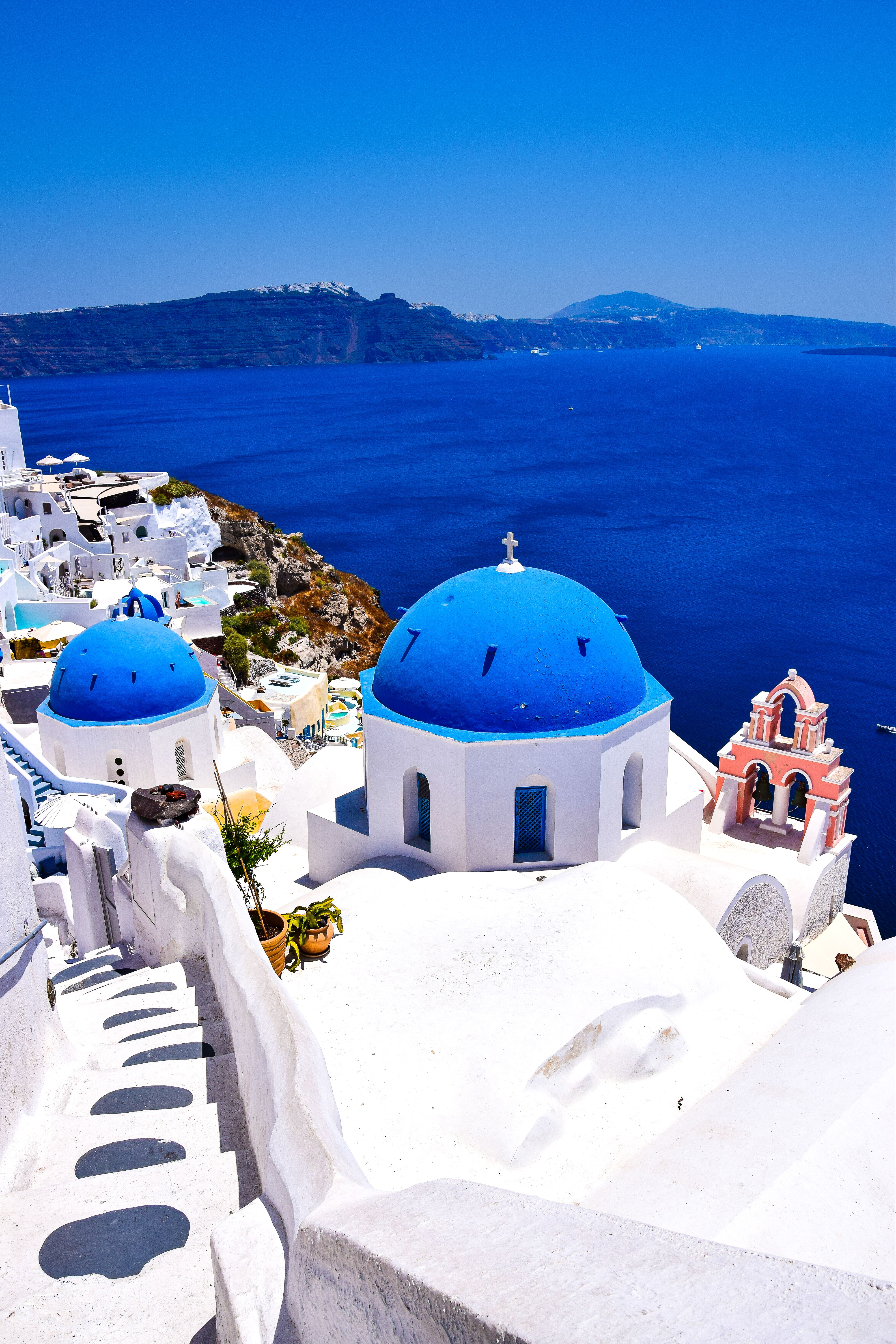 White Walls of Orthodox Churches in Greece · Free Stock Photo