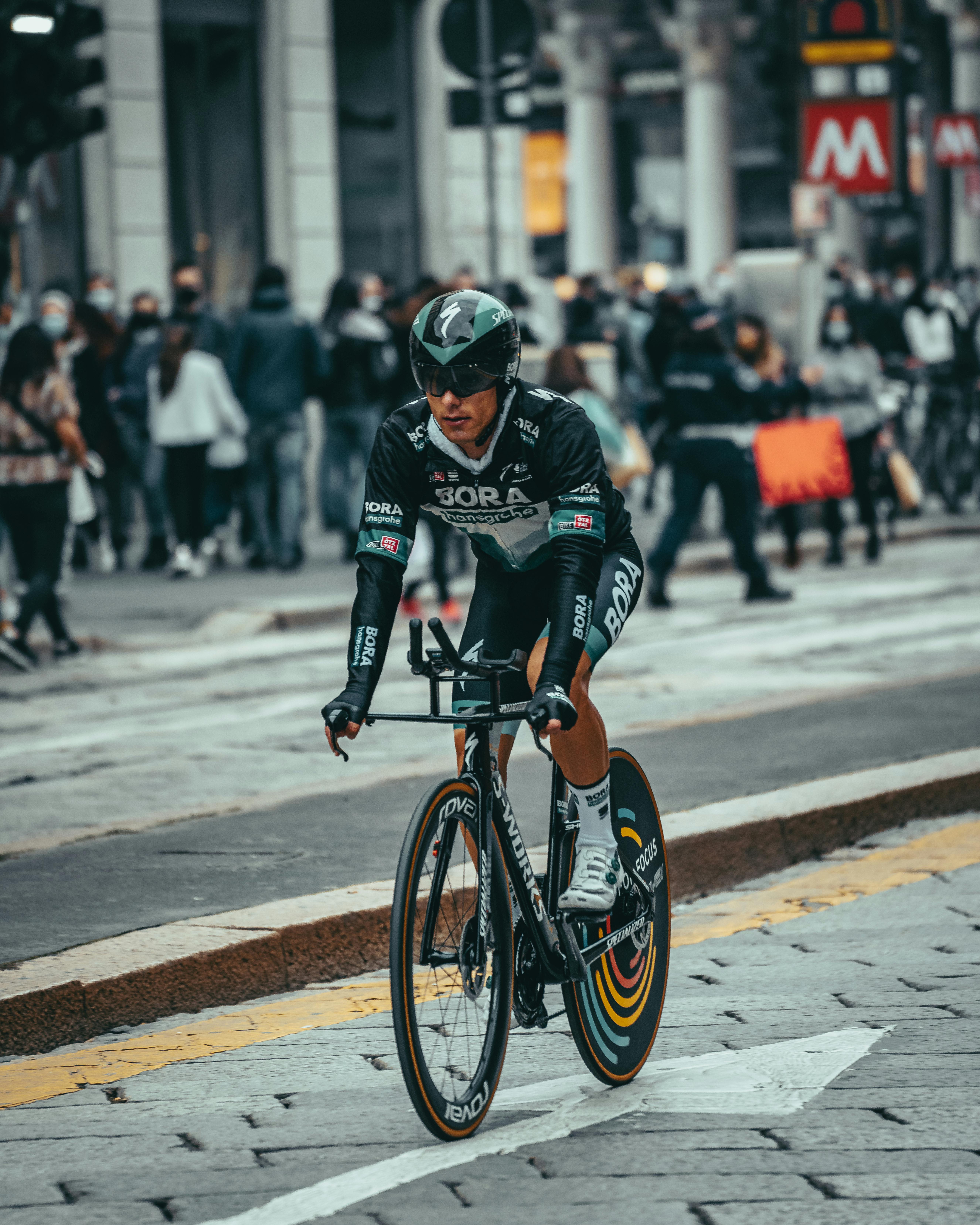 Jeremih Velo Photos, Download The BEST Free Jeremih Velo Stock Photos ...