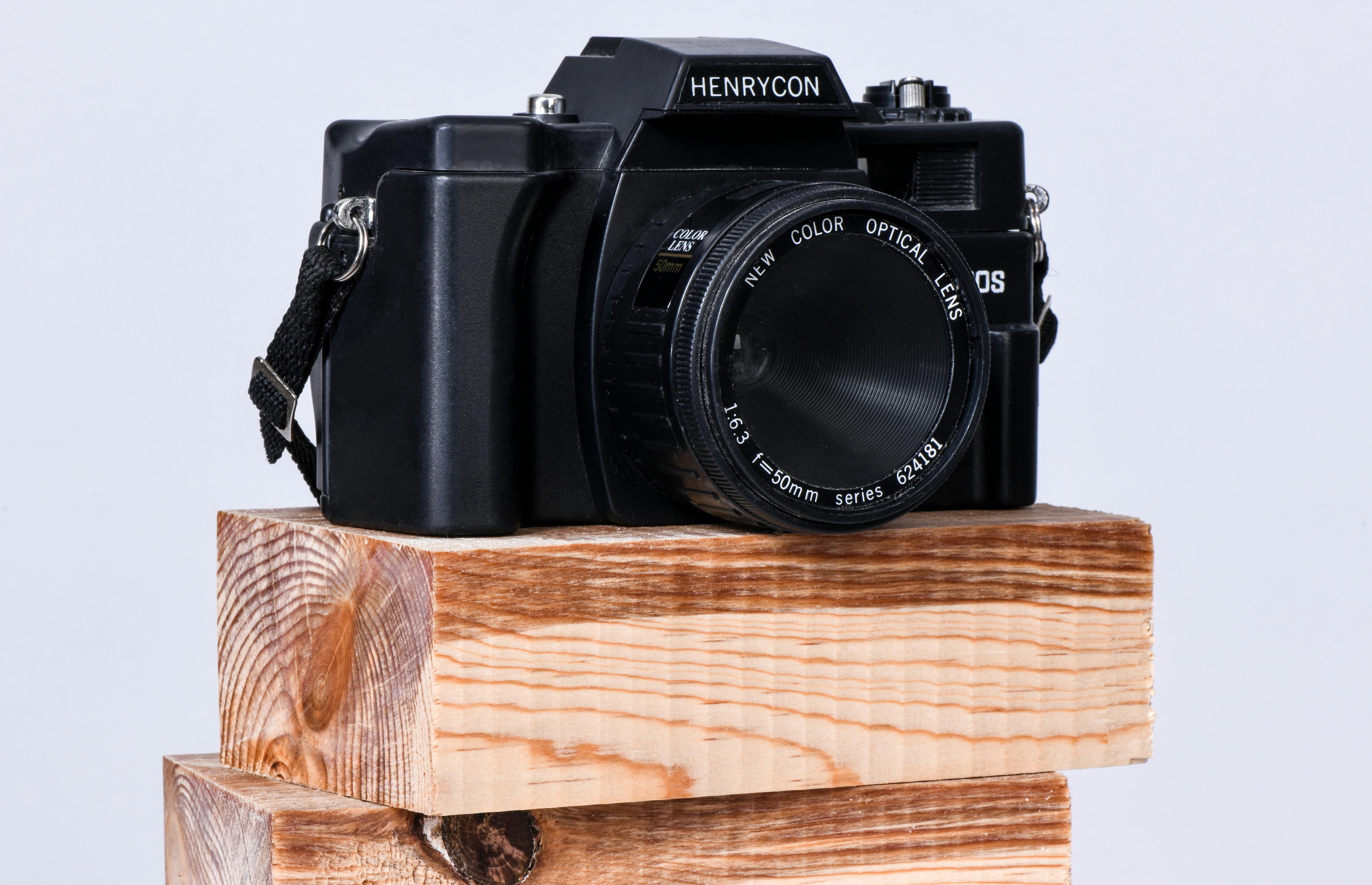 Black Henrycon Milc Camera ] · Free Stock Photo