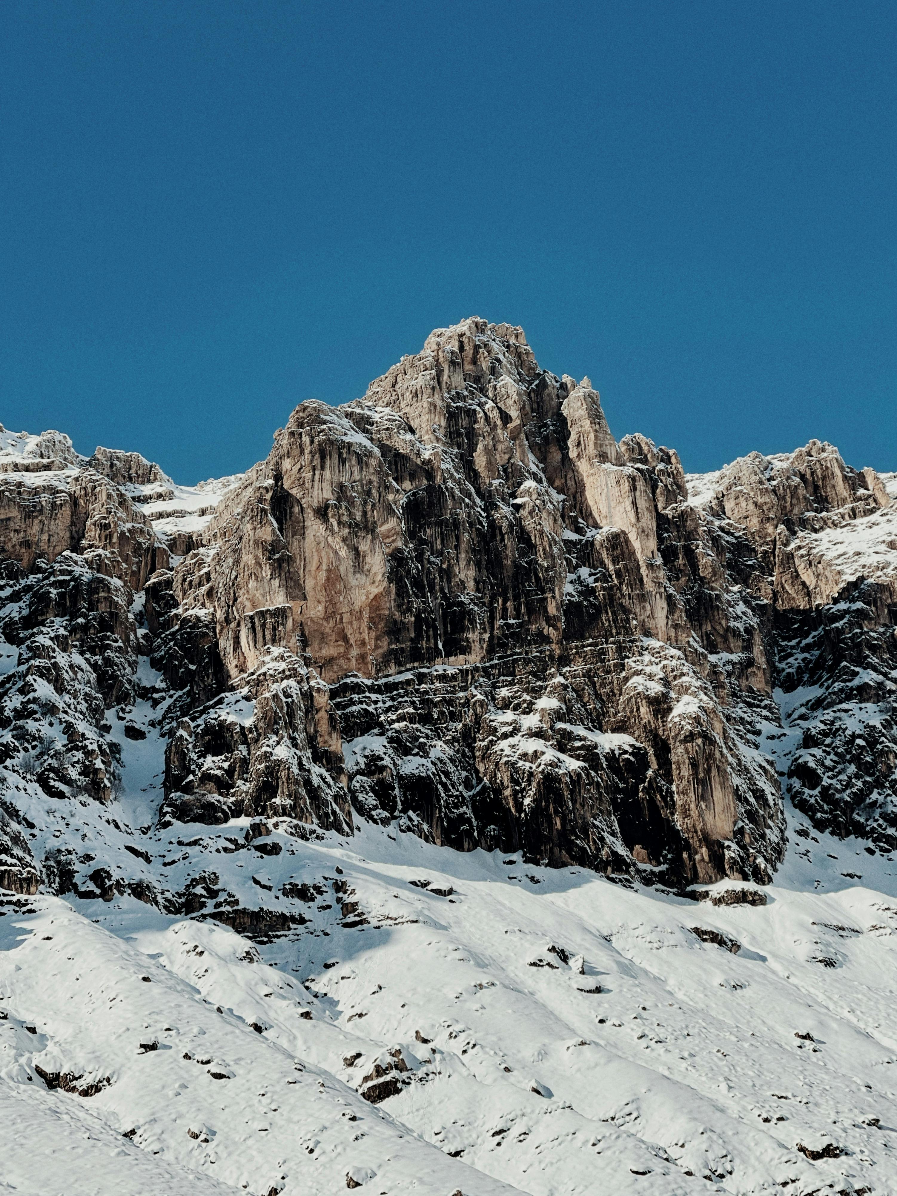 Snow and Rock above · Free Stock Photo