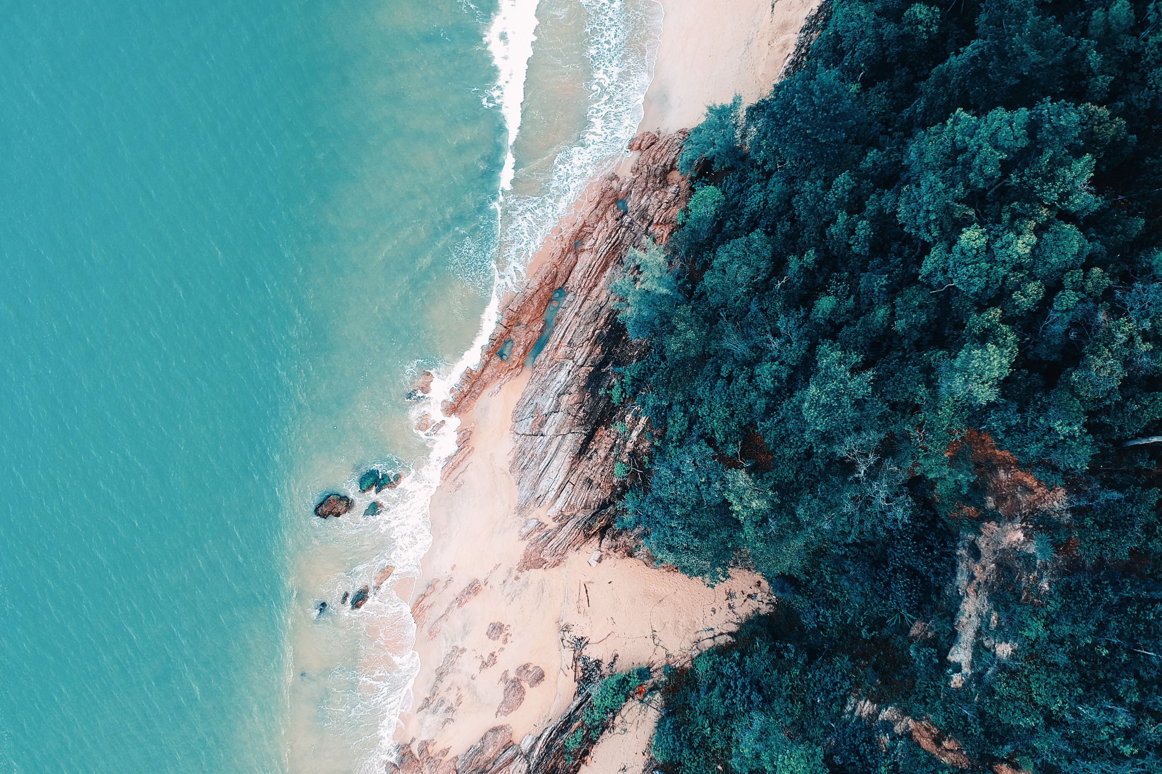Top View Photo of Seashore · Free Stock Photo