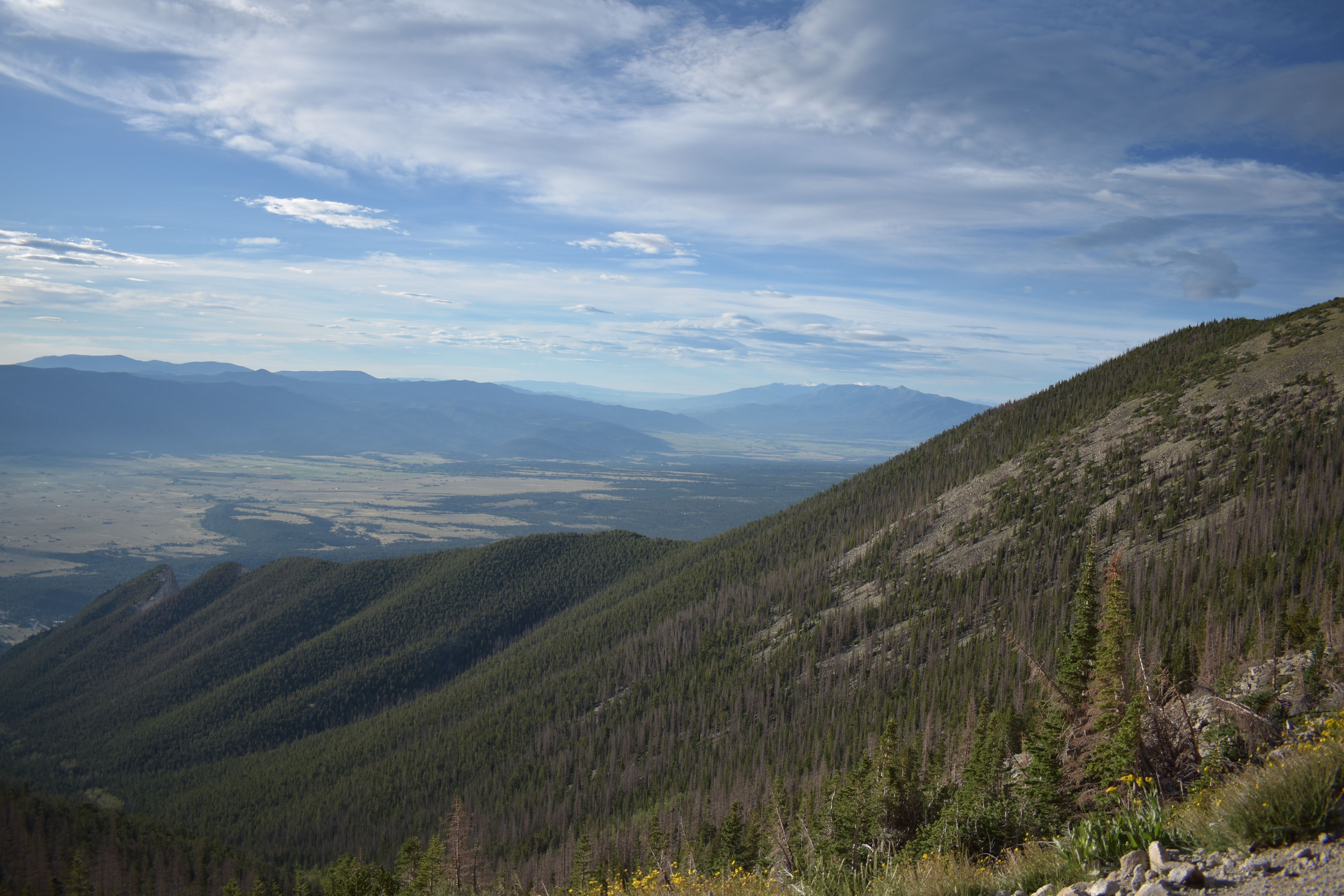 Green Mountainside in Landscape · Free Stock Photo
