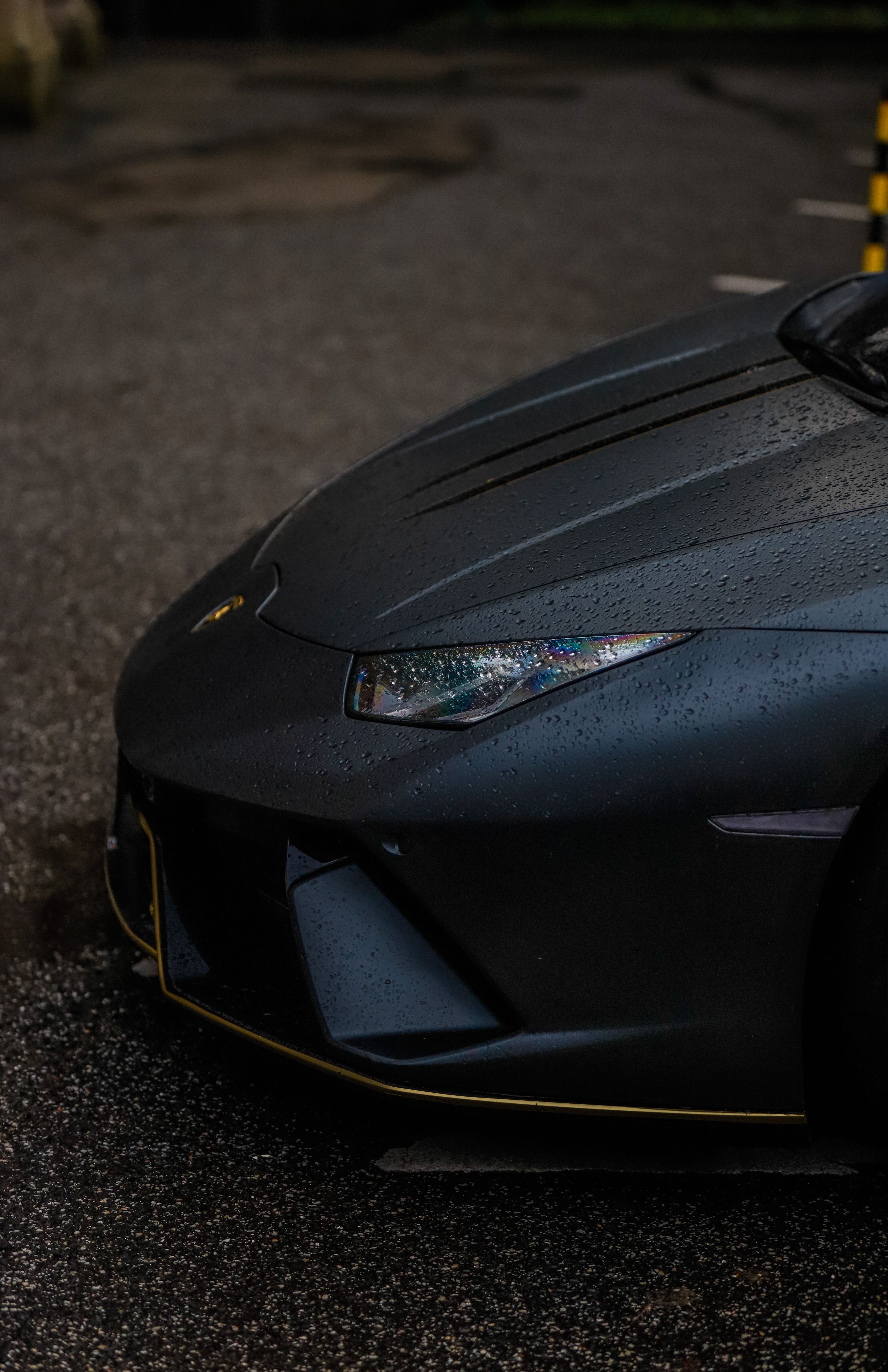 Front of a Lamborghini Huracan · Free Stock Photo