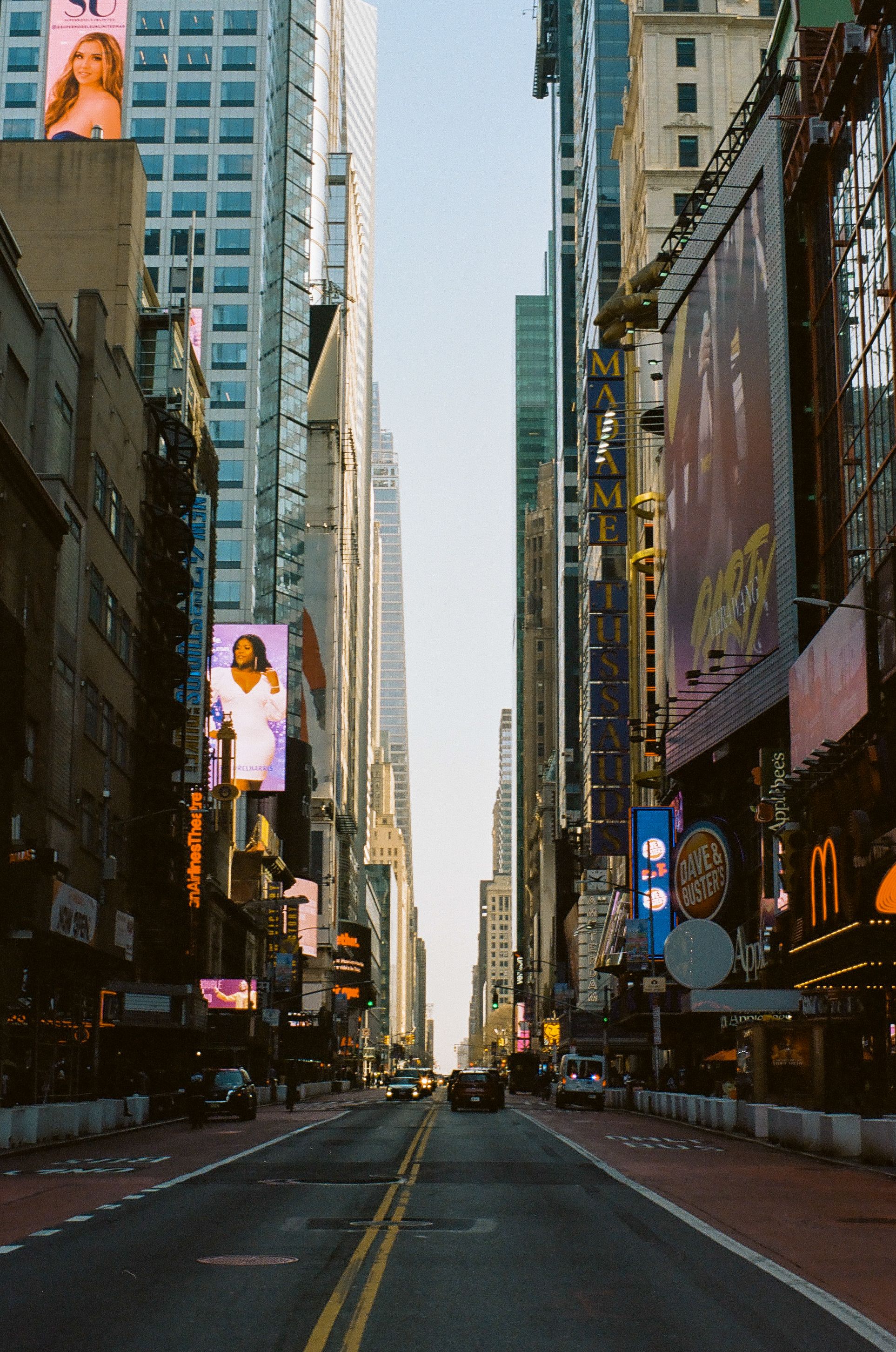 AMC Theaters Building · Free Stock Photo