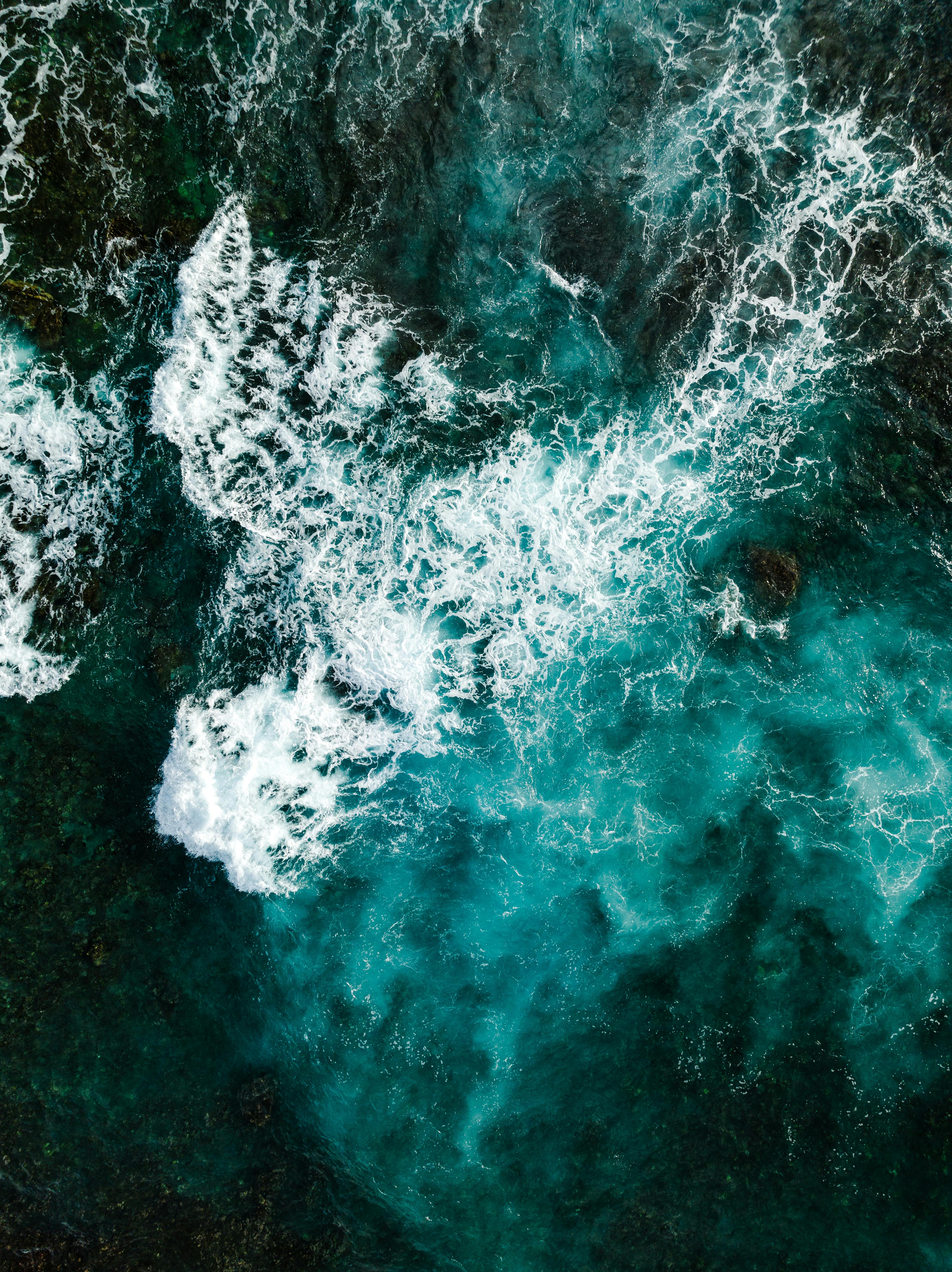 Top View of Wave on Shore · Free Stock Photo