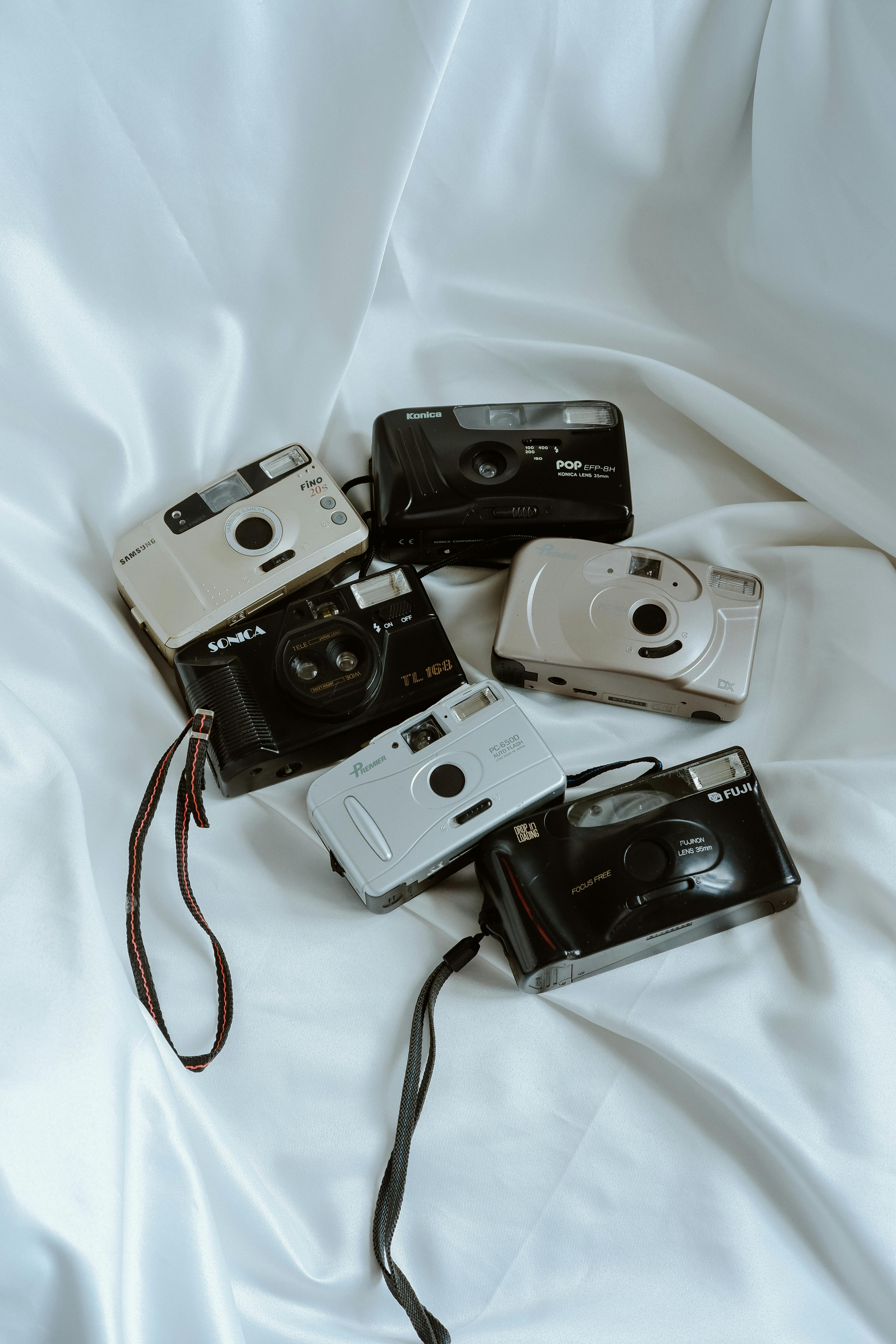 Close up of Old Cameras · Free Stock Photo
