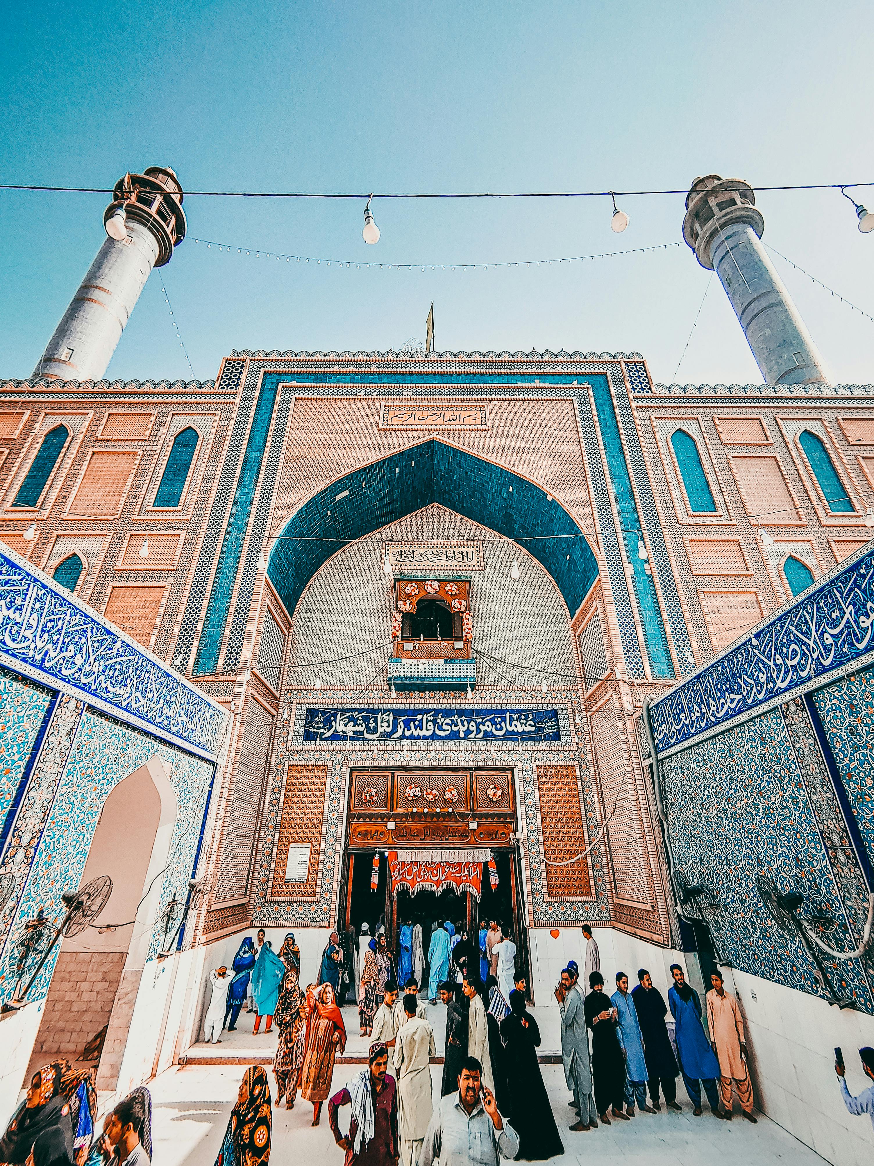 Exterior of Lal Shahbaz Mazaar Shrine · Free Stock Photo