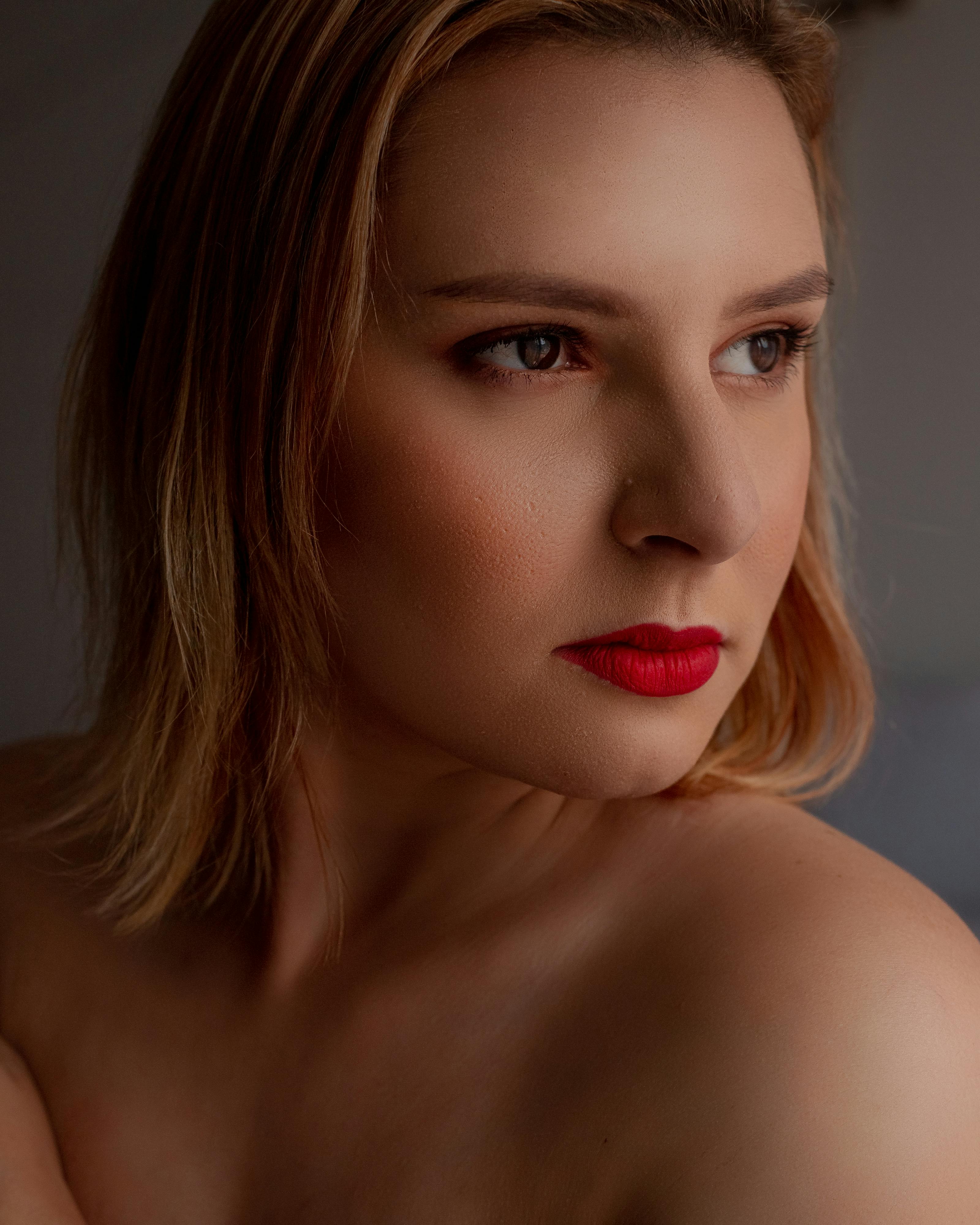 Female Face Photos, Download The BEST Free Female Face Stock Photos ...