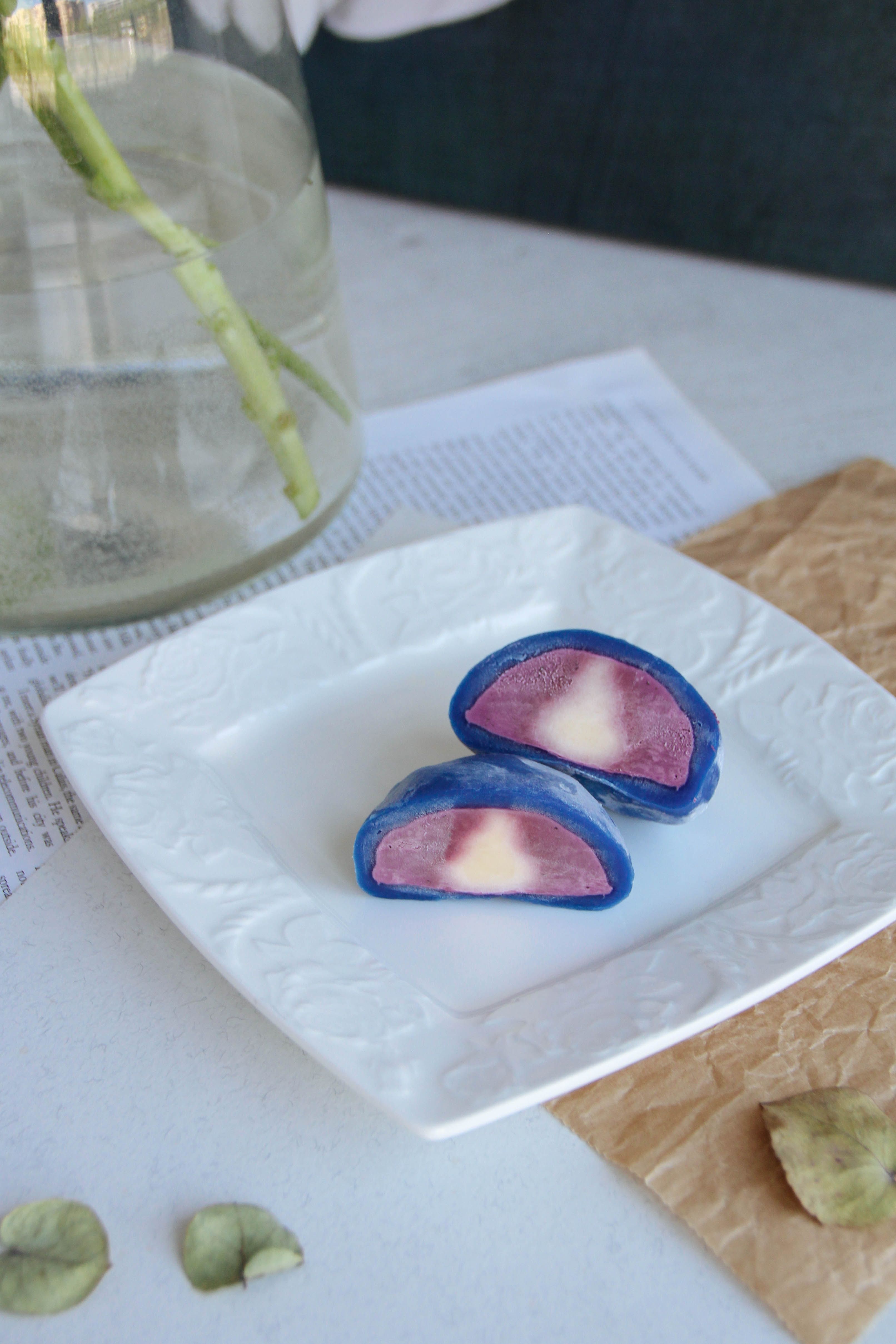 Mochi on Plate · Free Stock Photo