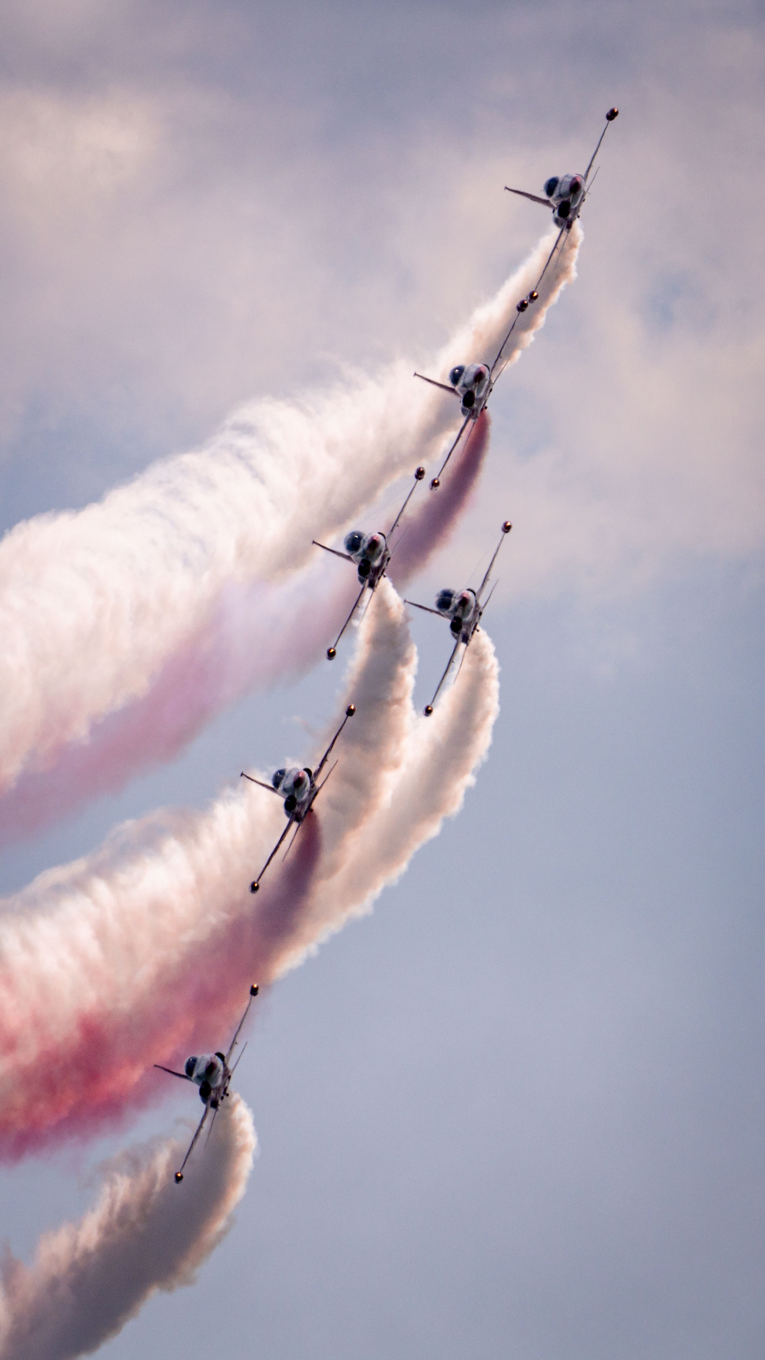 Airplanes Flying in Formation on Airshow · Free Stock Photo