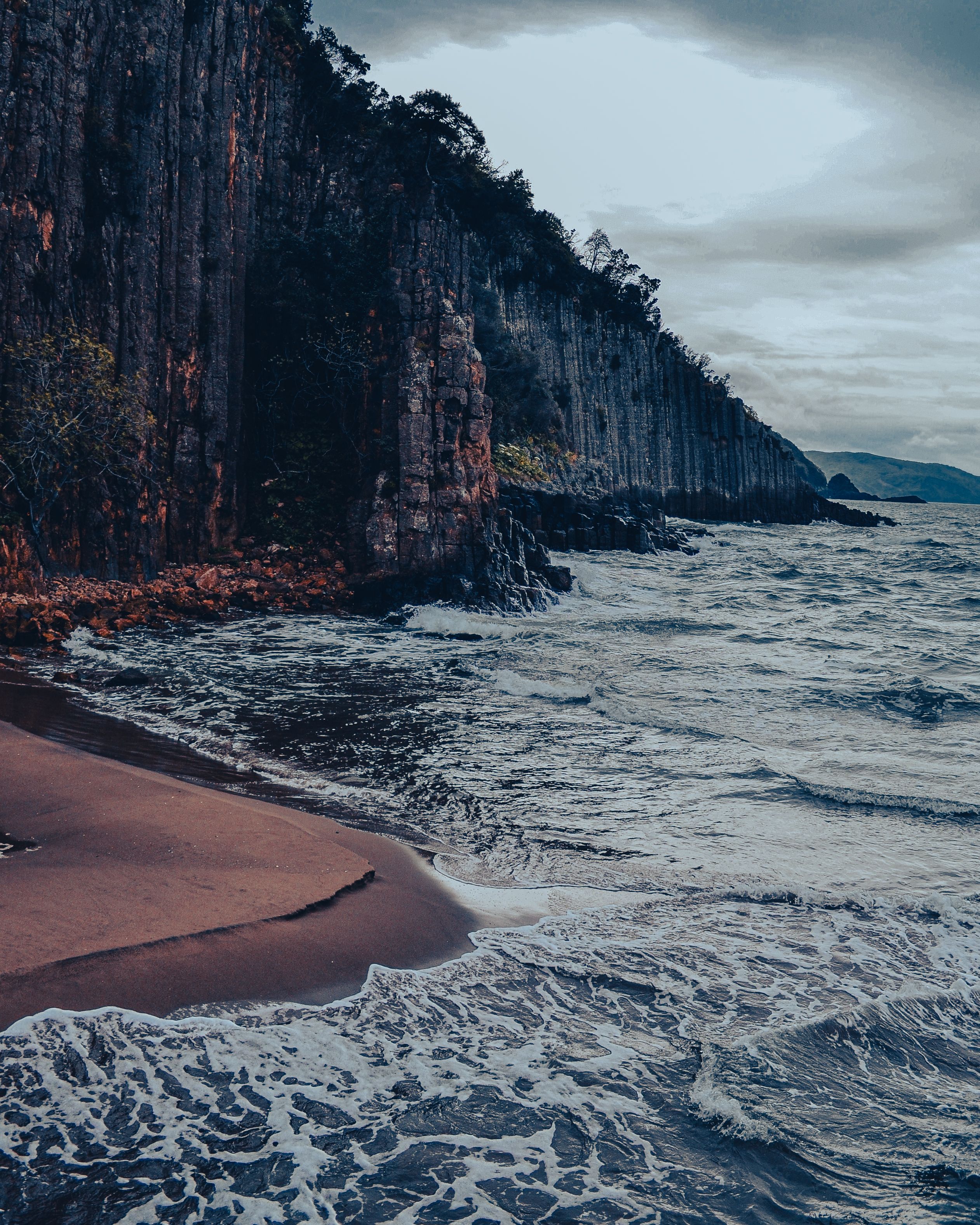 Cliff on Sea Shore · Free Stock Photo