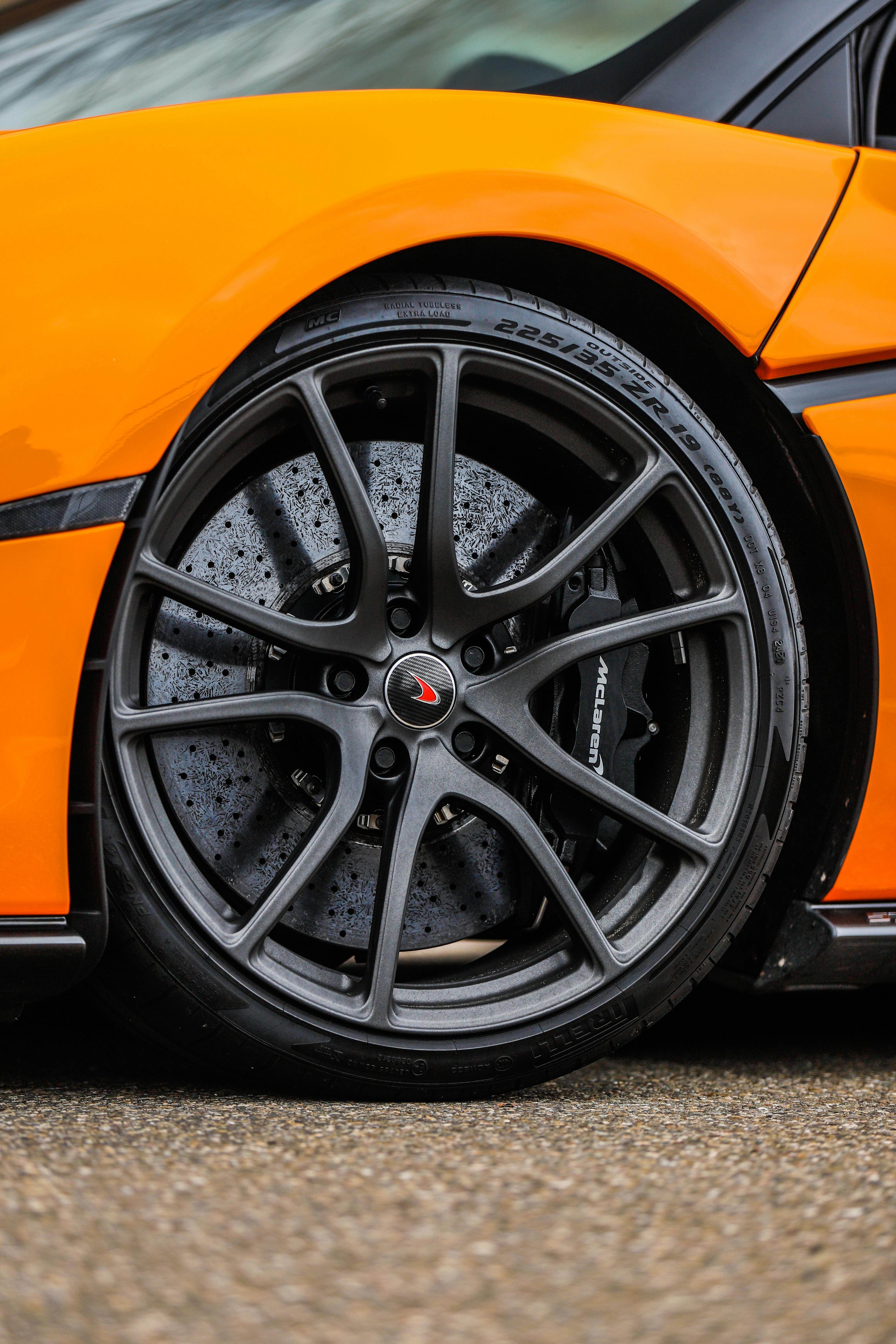 Front Wheel of Lamborghini Aventador · Free Stock Photo