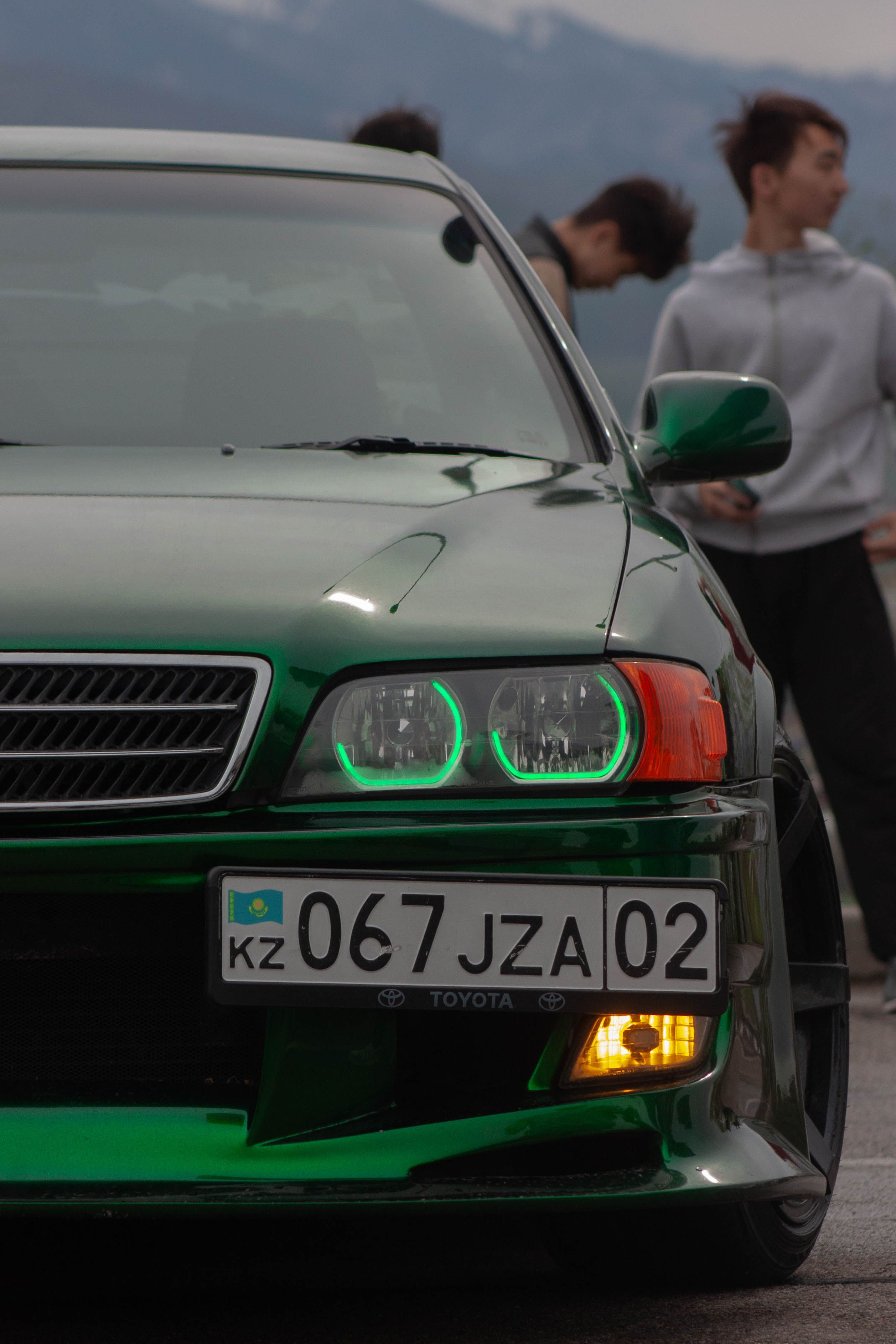 Tuned Toyota Chaser · Free Stock Photo