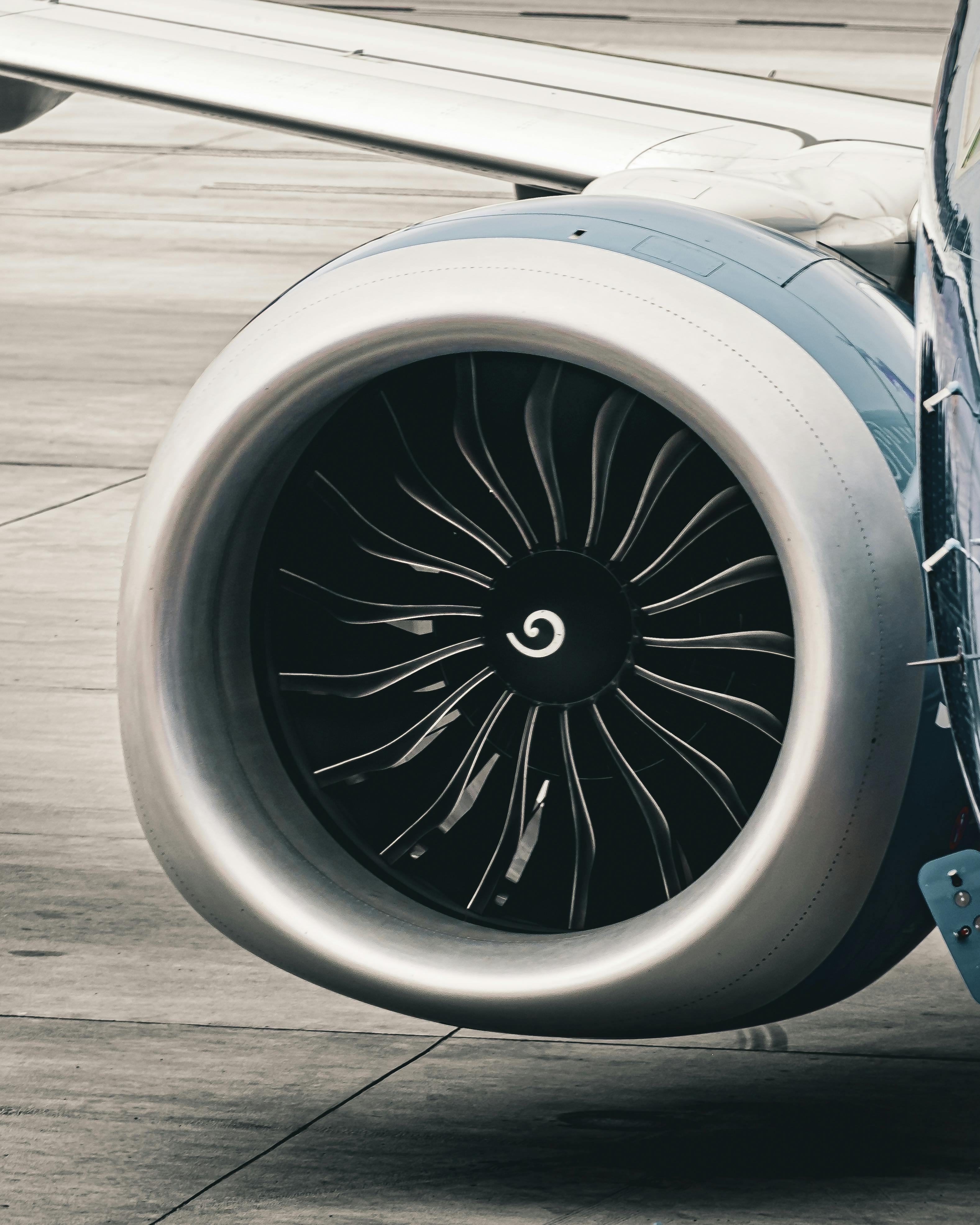 Airplane Engine · Free Stock Photo