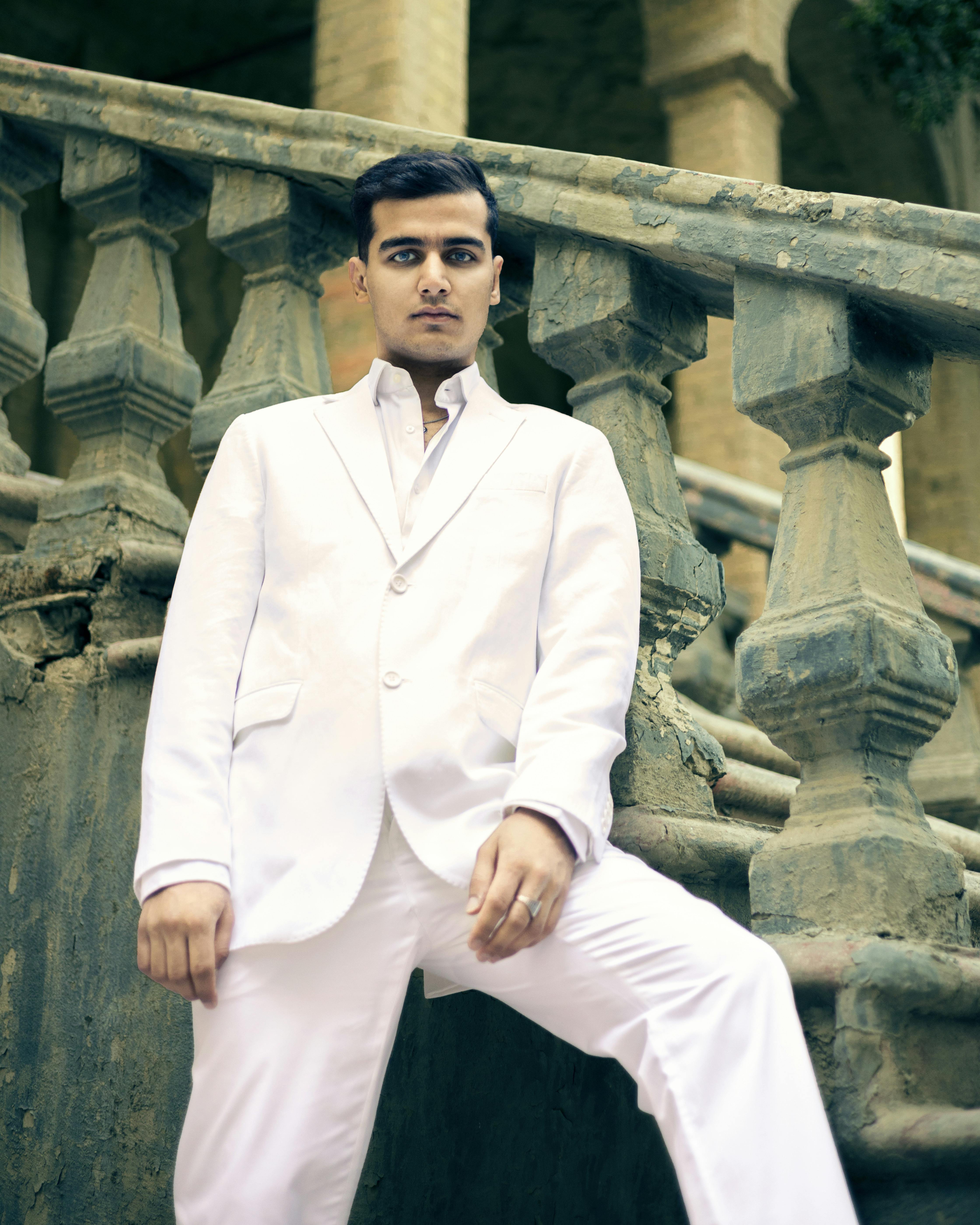 Man in White Suit · Free Stock Photo