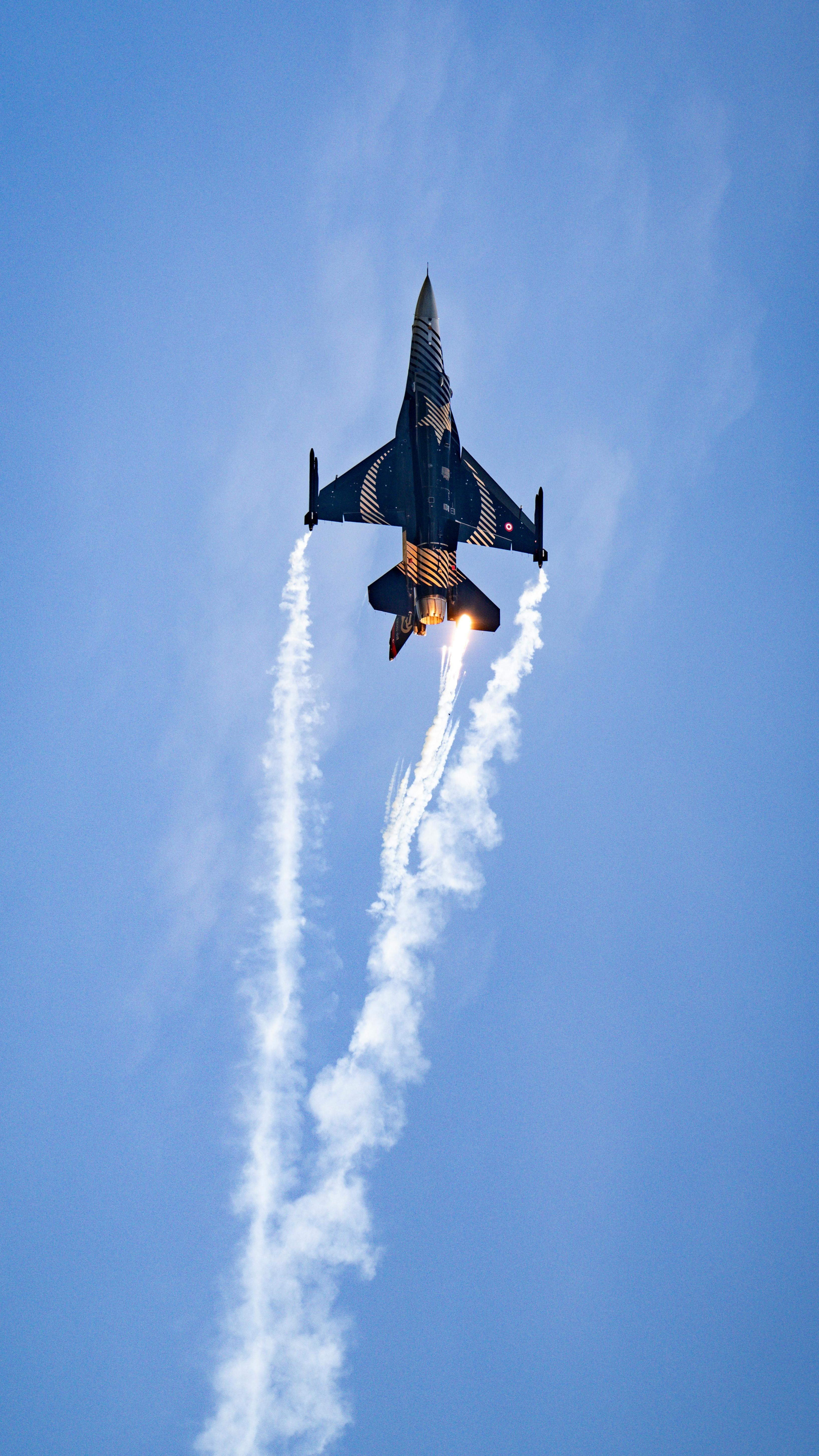 F 16 Photos, Download The BEST Free F 16 Stock Photos & HD Images