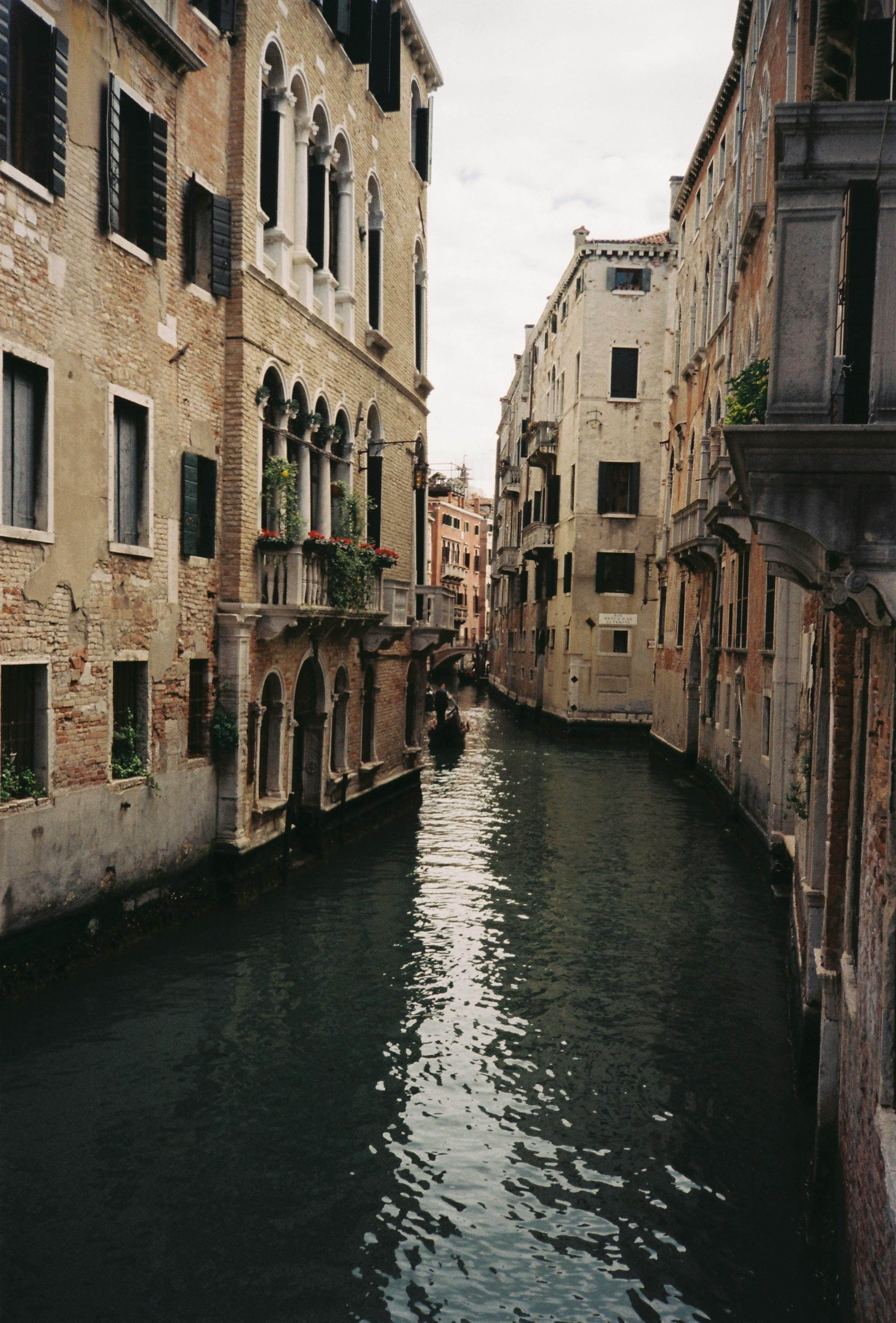 View of Canal in City · Free Stock Photo